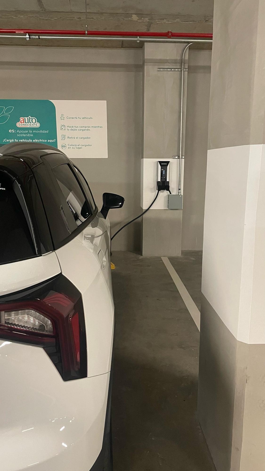 Auto Mercado Cartago | Cartago, Provincia de Cartago | EV Station