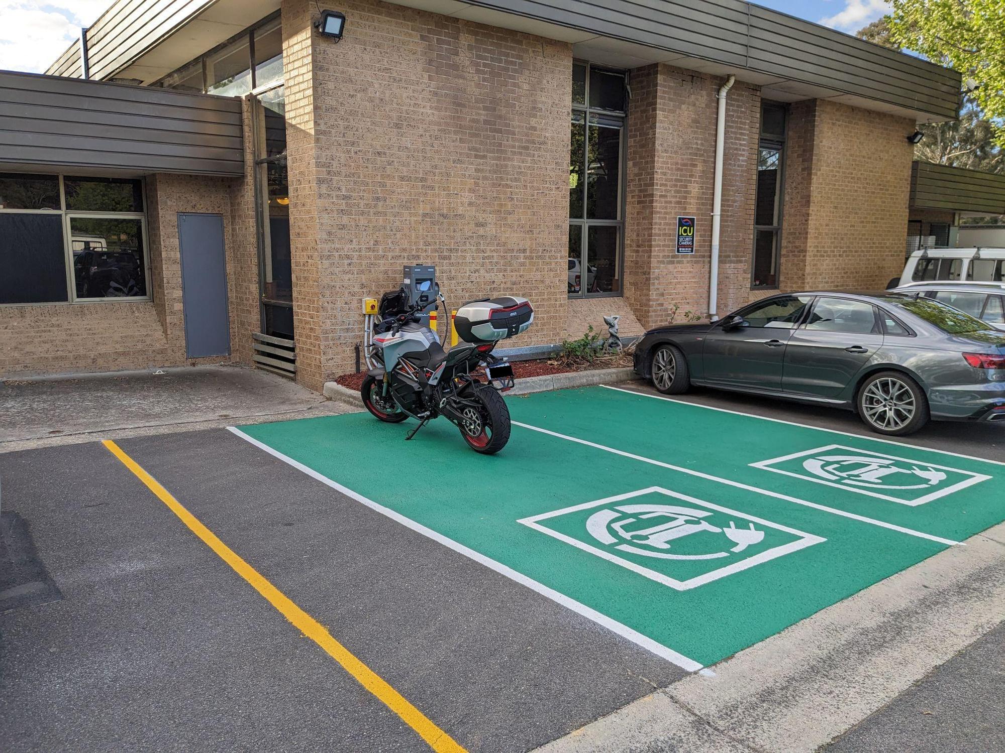 The Canberra Irish Club | Weston, ACT | EV Station