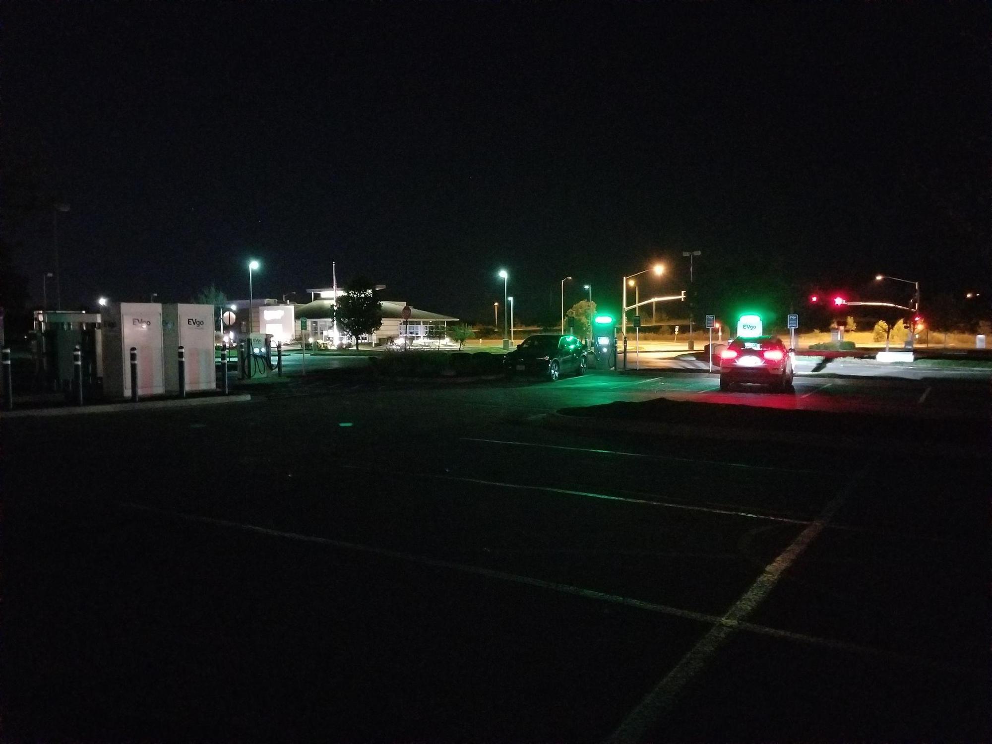 Tiffany Springs Market Center - Target | KCMO, MO | EV Station