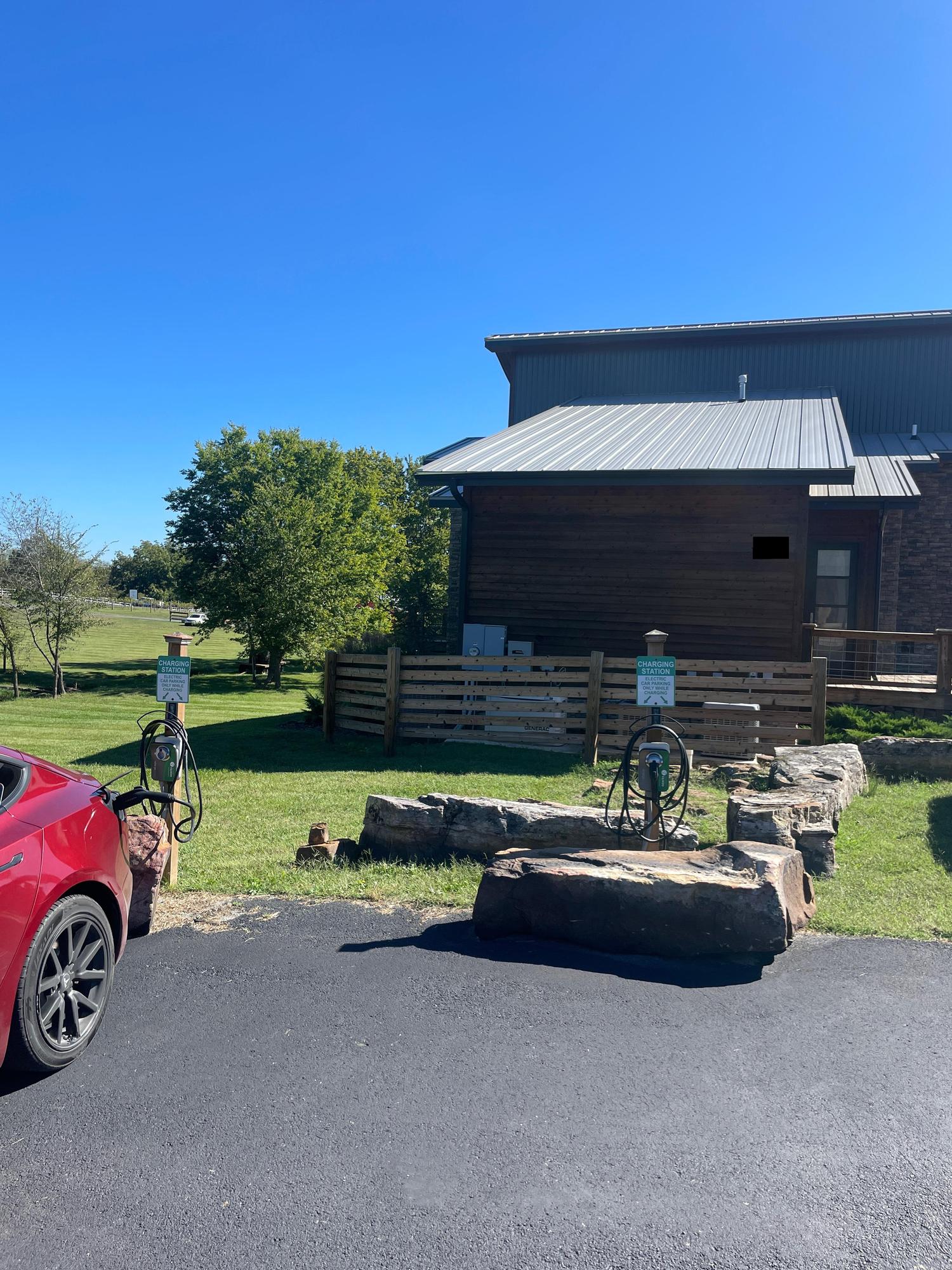 The Lodge/The Retreat/Sassafras Winery | Springdale, AR | EV Station