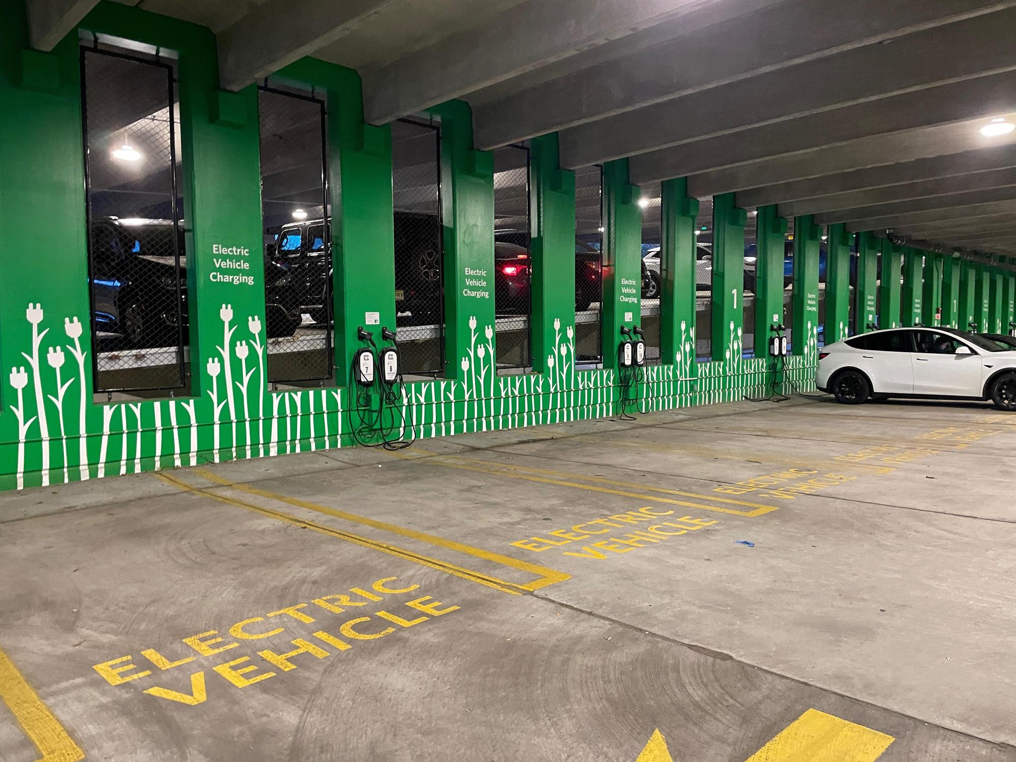 Princeton University - Stadium Drive Garage | Princeton, NJ | EV Station