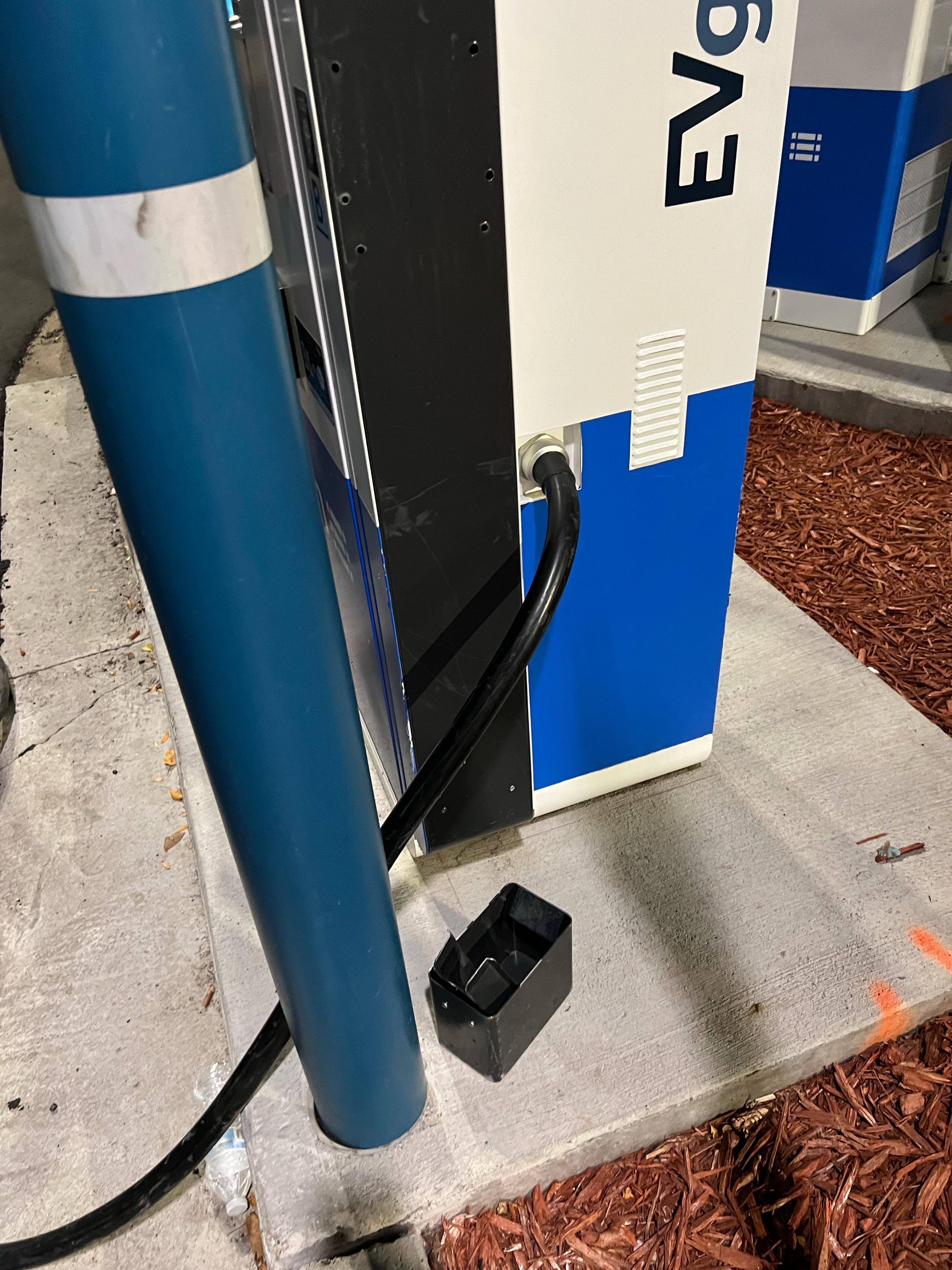 Target Roseville | Roseville, MN | EV Station