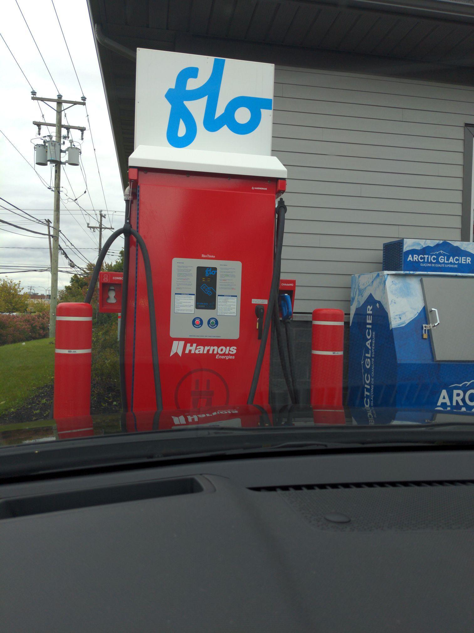 Esso Proxi Pointe Claire | Pointe-Claire, QC | EV Station