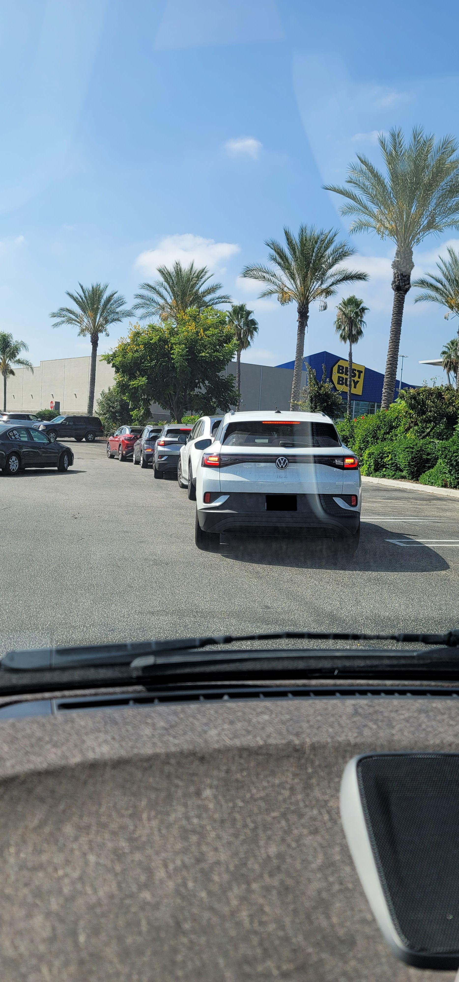 Walmart Superstore Burbank | Burbank, CA | EV Station