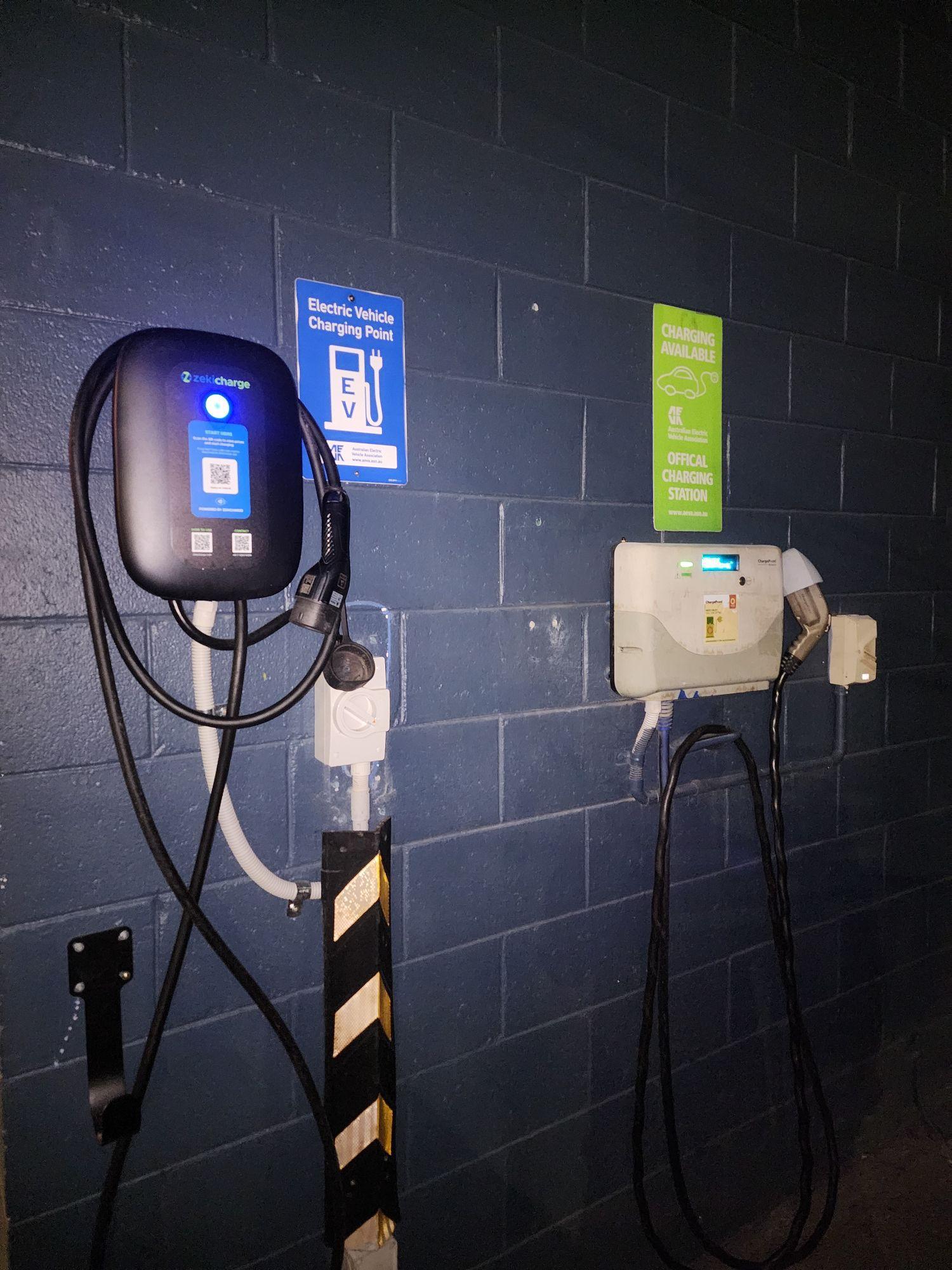 Suzi Auto Services & OZ DIY EV | Slacks Creek, QLD | EV Station