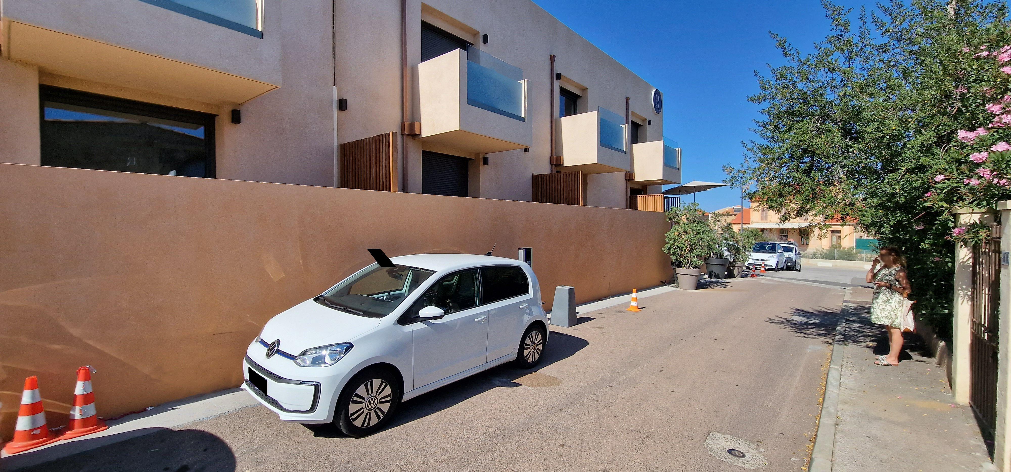 Ile-Rousse | L'Île-Rousse, Corse | EV Station