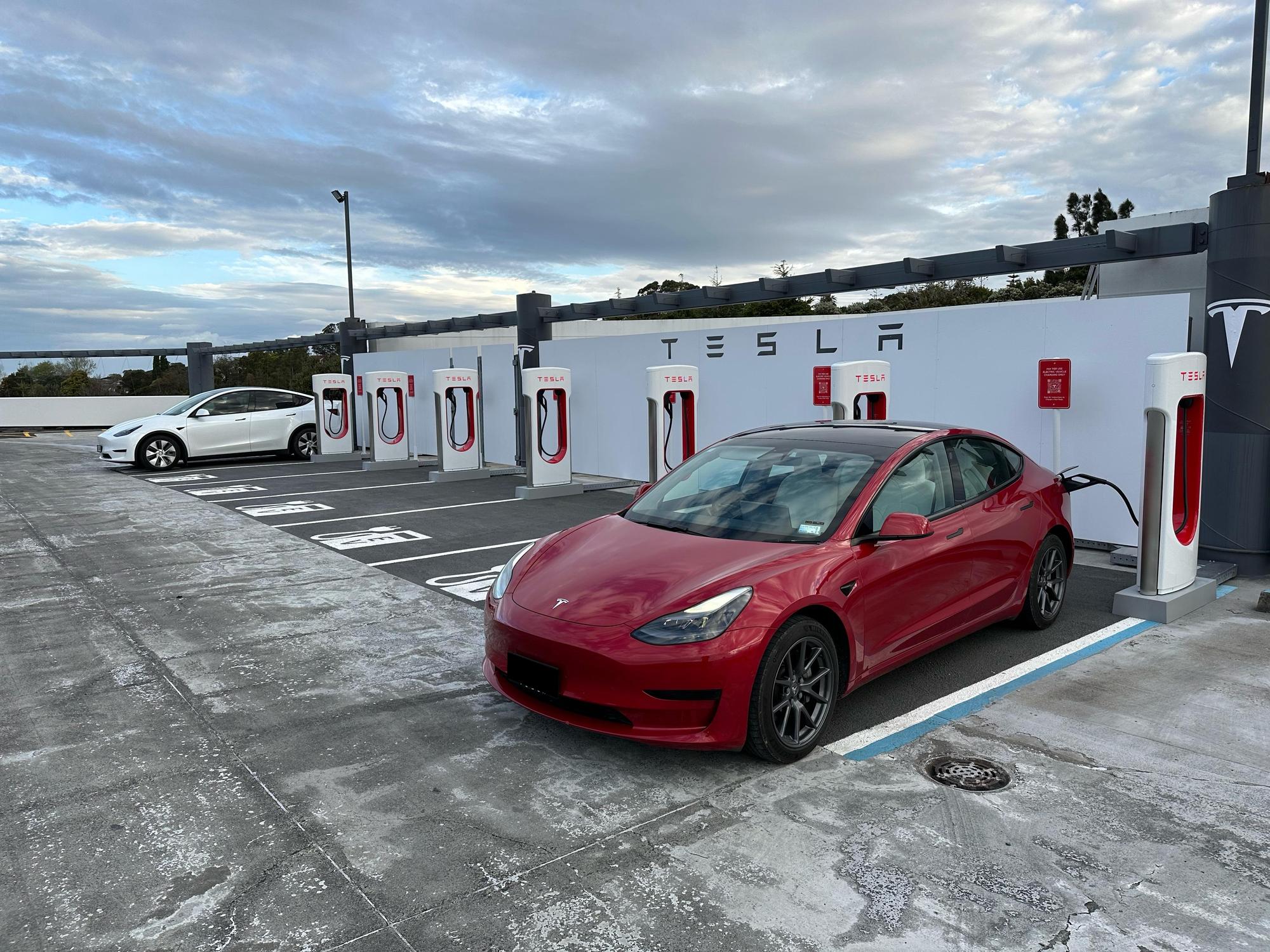 Glenfield Mall | Auckland, Auckland | EV Station