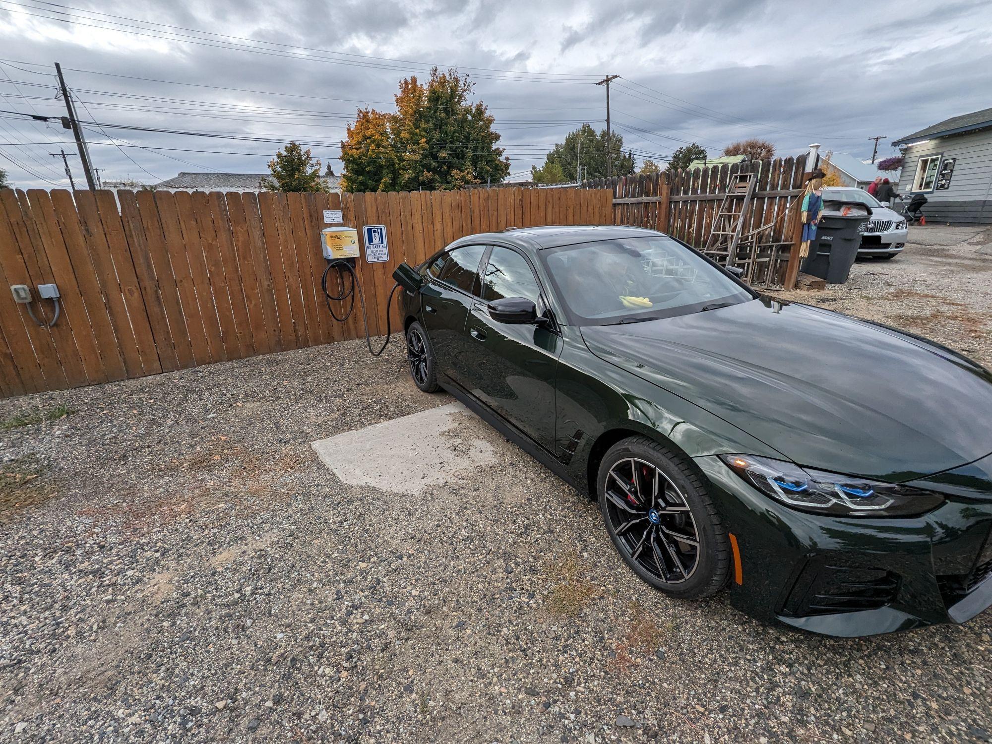 Highway 2 Brew Espresso | Wenatchee, WA | EV Station