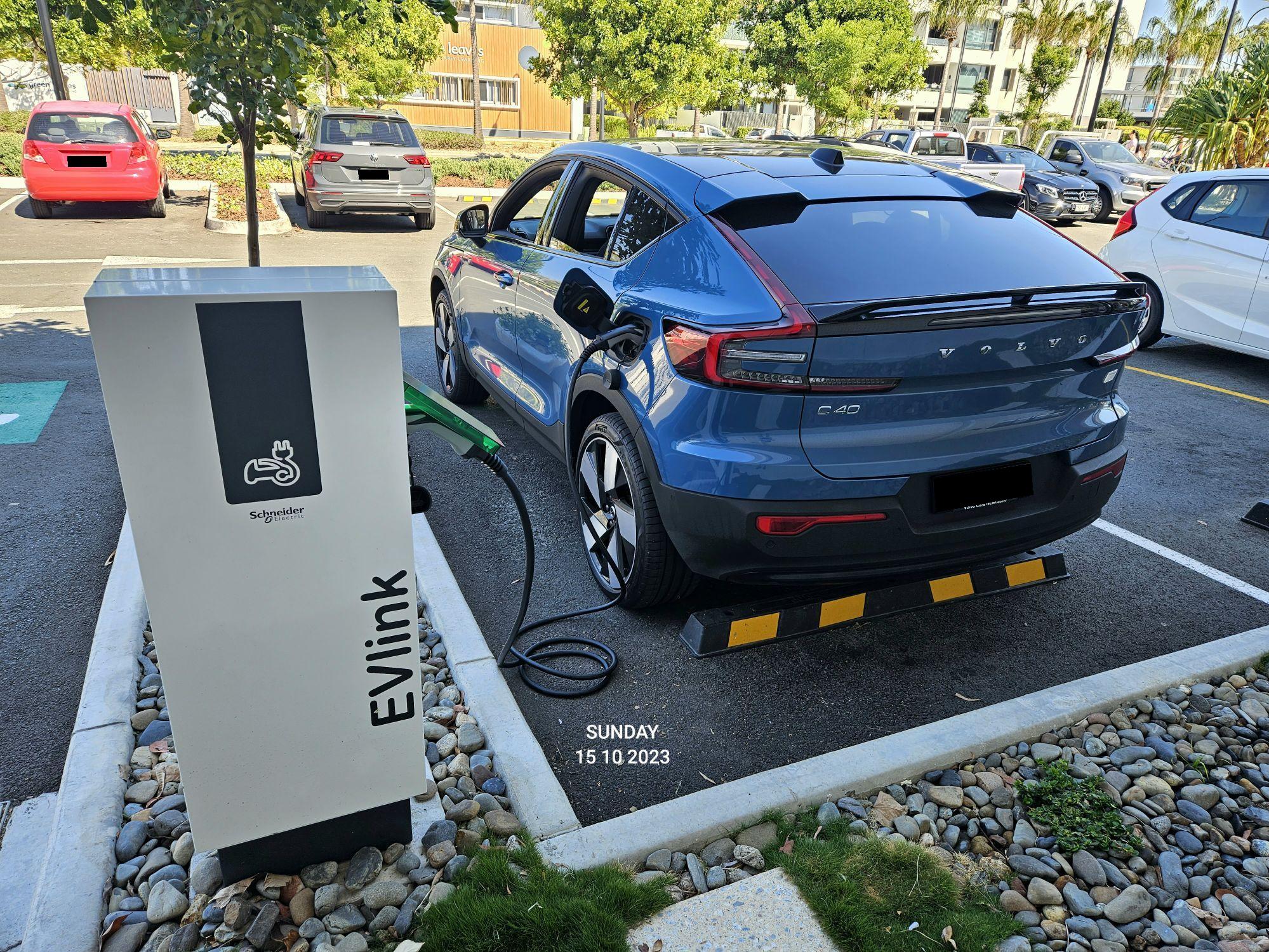 Newport Marketplace - IGA Newport | Newport, QLD | EV Station