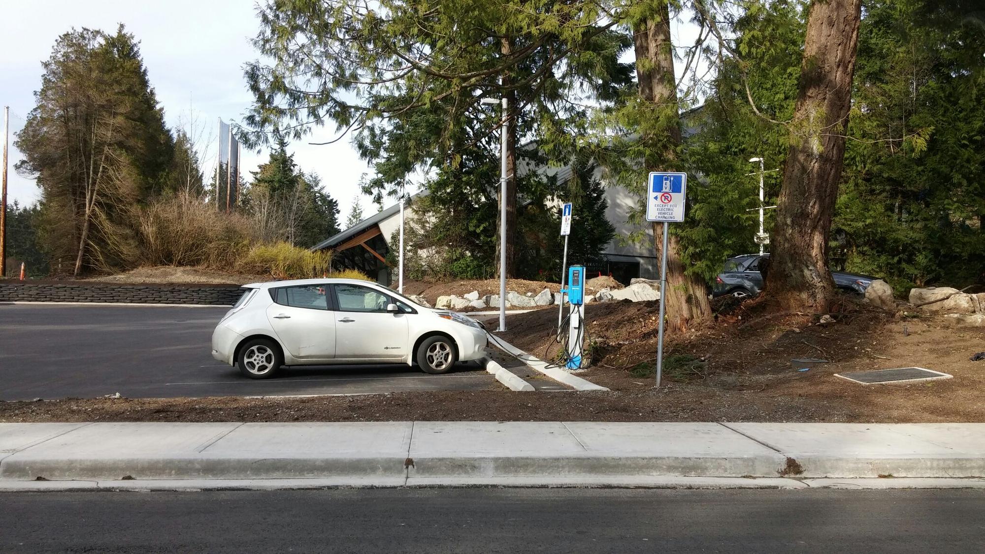 Gleneagles Community Centre | West Vancouver, BC | EV Station