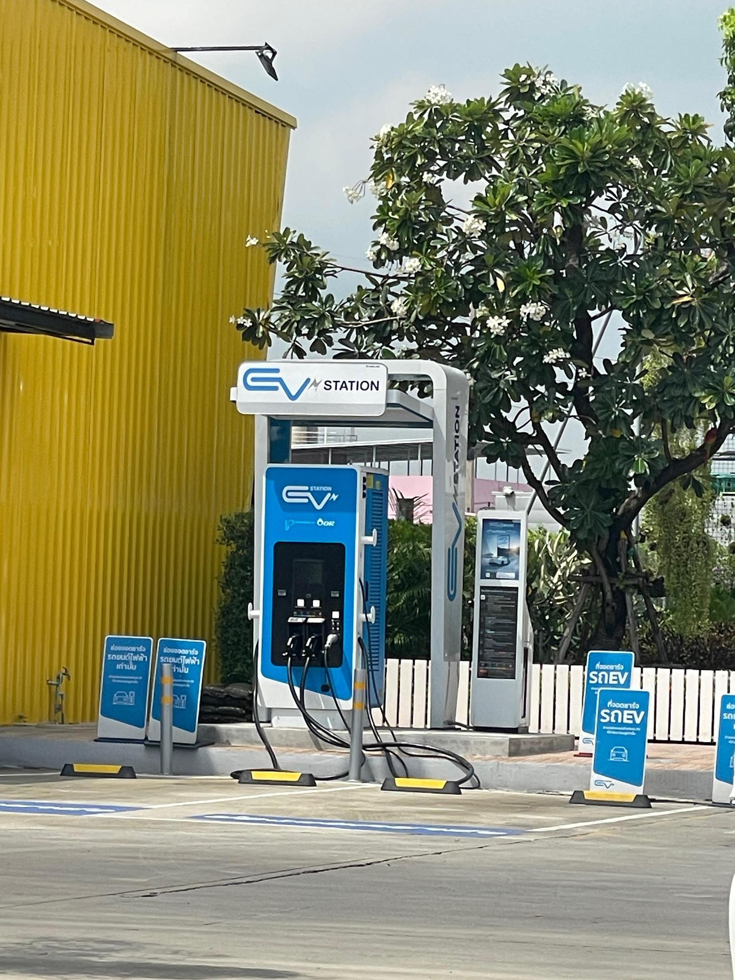 PTT Station Tiwanon | 83/1 Thanon Tiwanon - Pathum Thani, Tambon Ban Mai, Amphoe Pak Kret, Chang ...