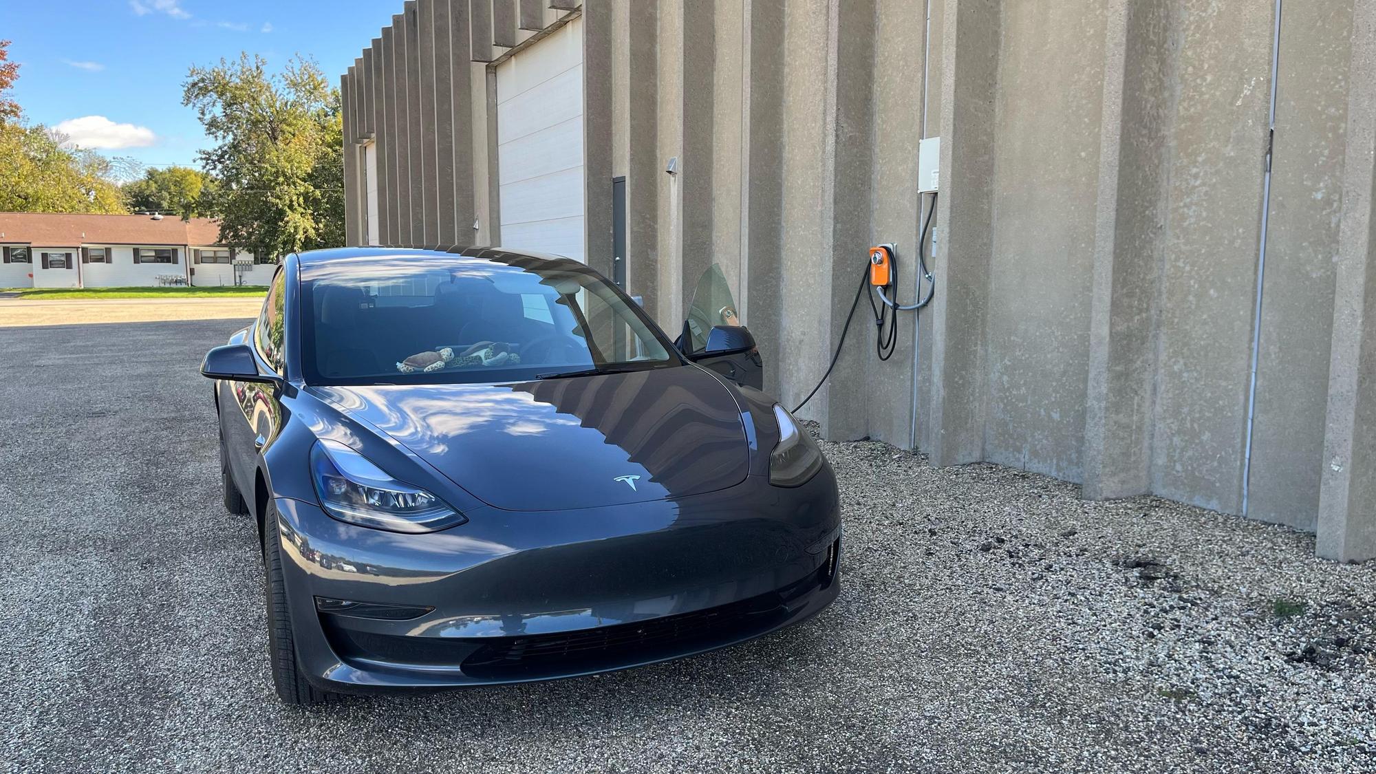 Anderson Ford | Clinton, IL | EV Station