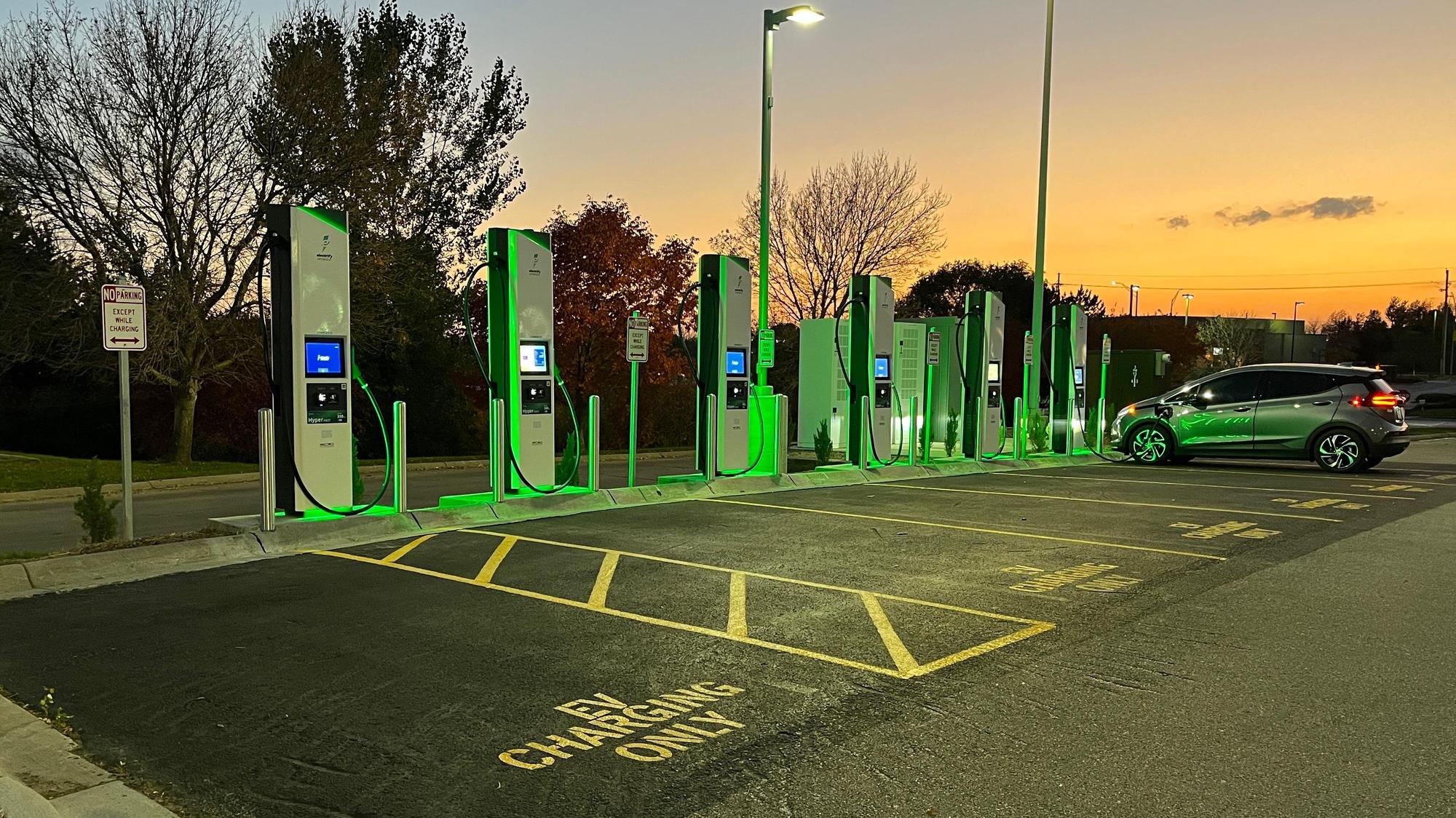 Target Omaha | Omaha, NE | EV Station