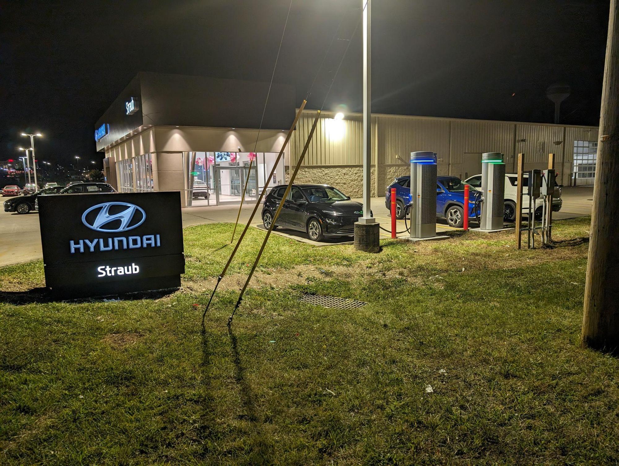 Straub Hyundai | Triadelphia, WV | EV Station