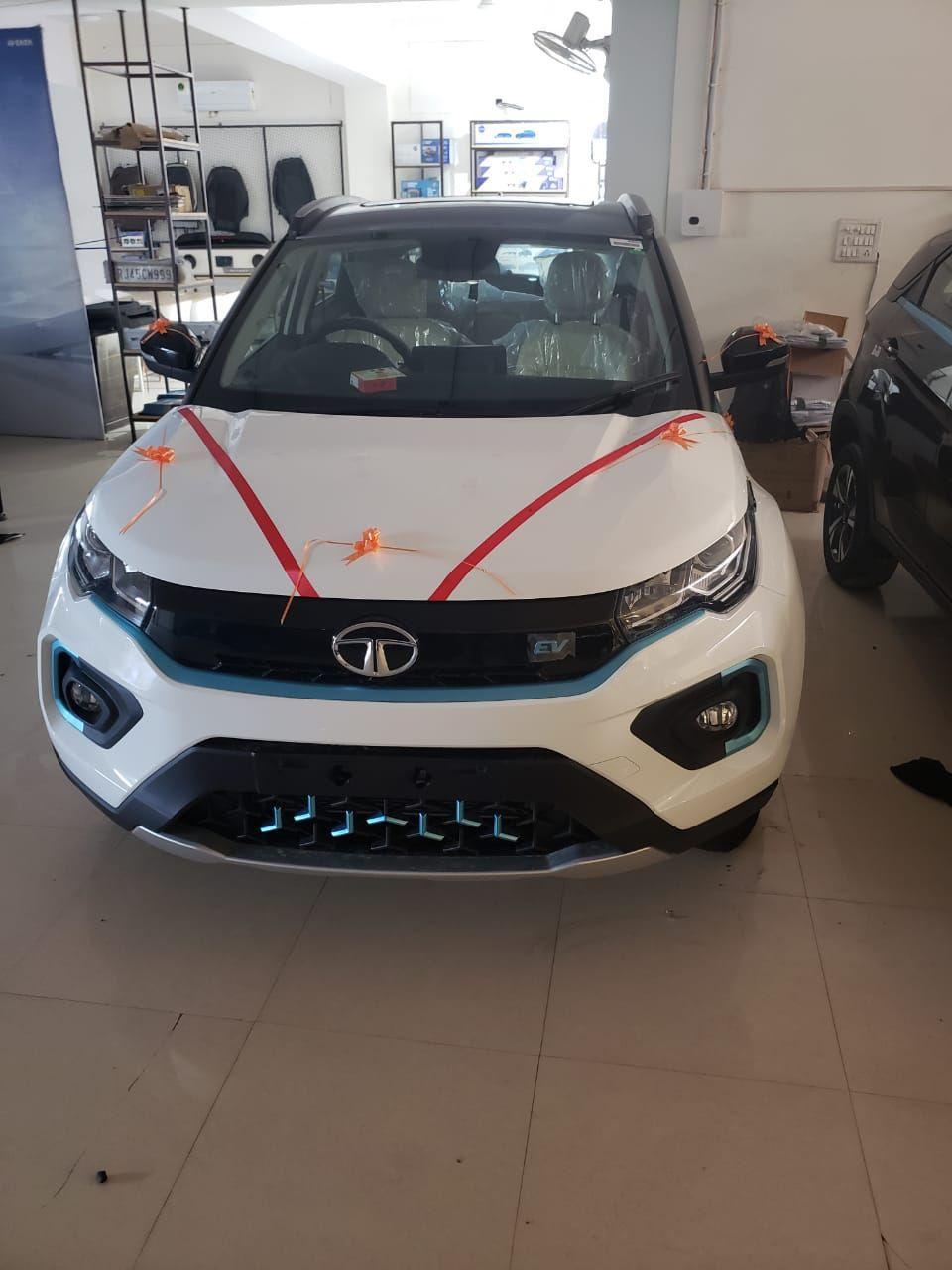 Rajeshwar Tiles | Jetpur, RJ | EV Station