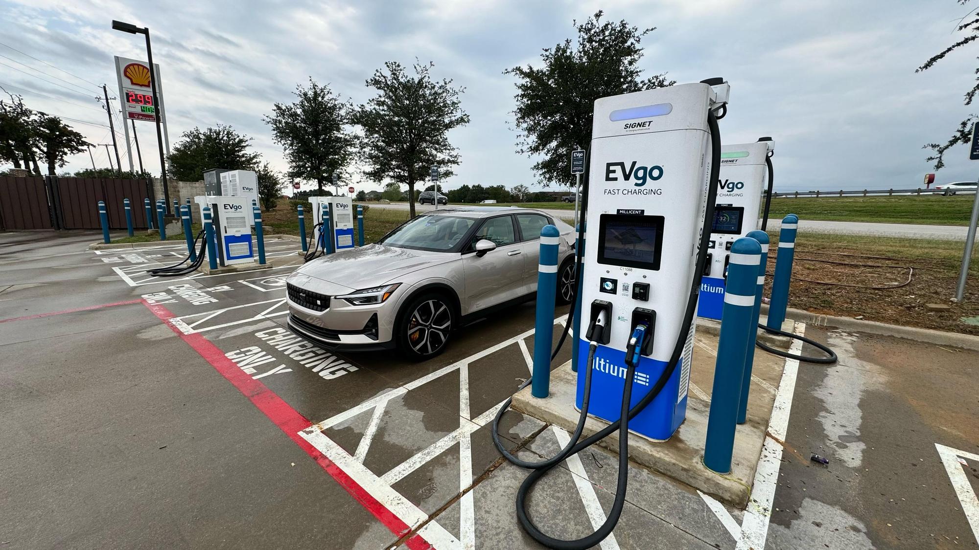 Shell/Denny's | Arlington, TX | EV Station