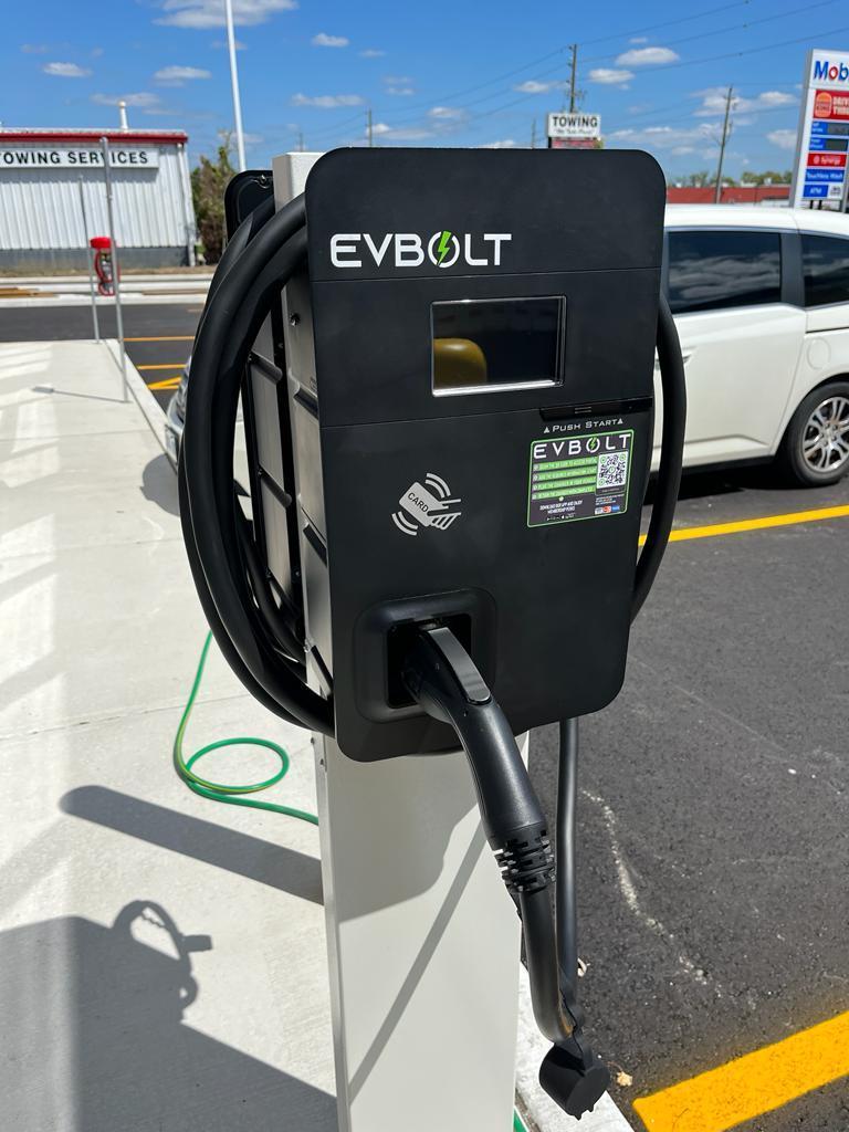 MOBIL Gas Station - LEVEL II EVBOLT EV Stations | Chatham, ON | EV Station