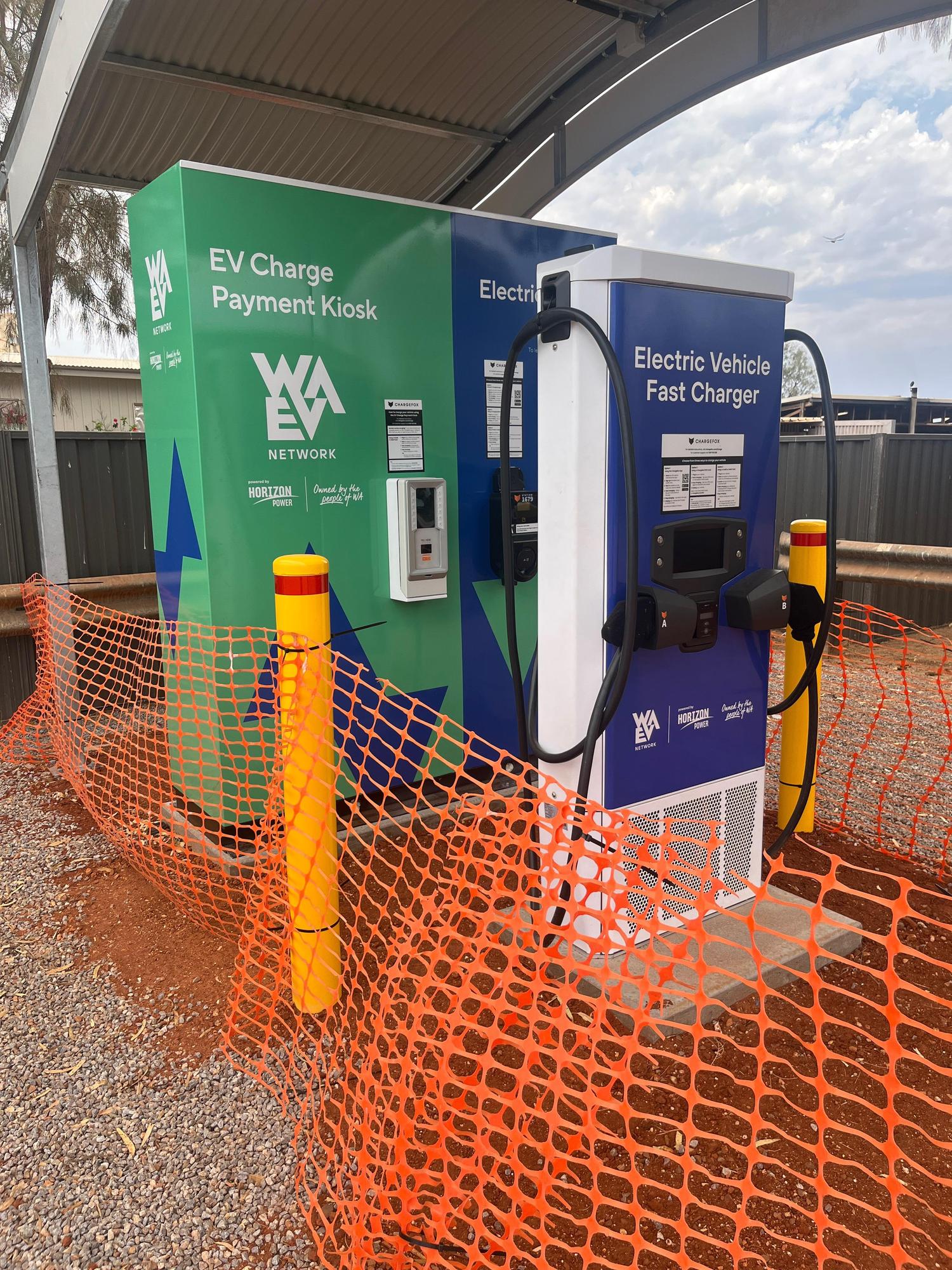 Overlander Roadhouse (1) | Hamelin Pool, WA | EV Station