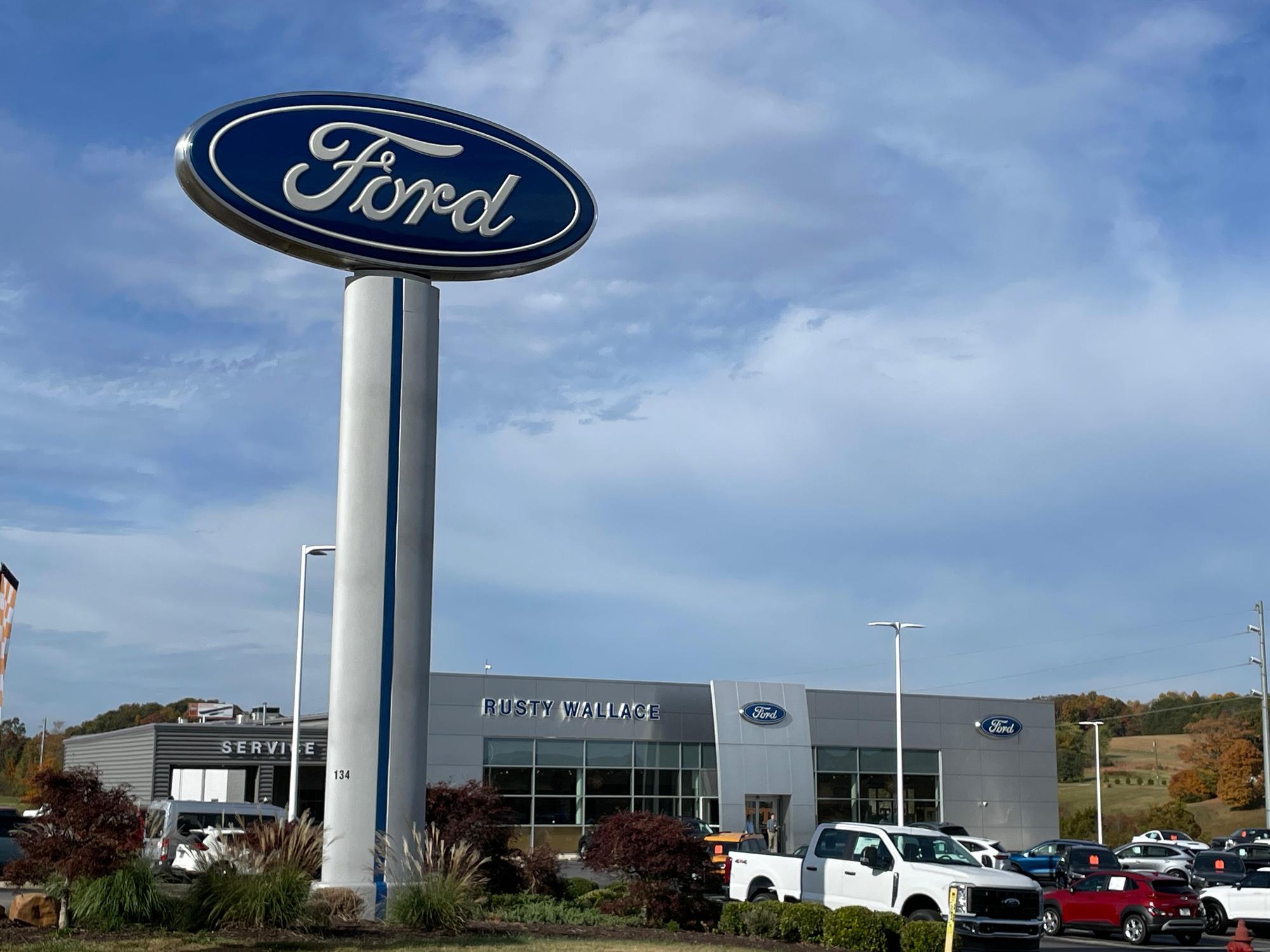 Rusty Wallace Ford (2) | Dandridge, TN | EV Station