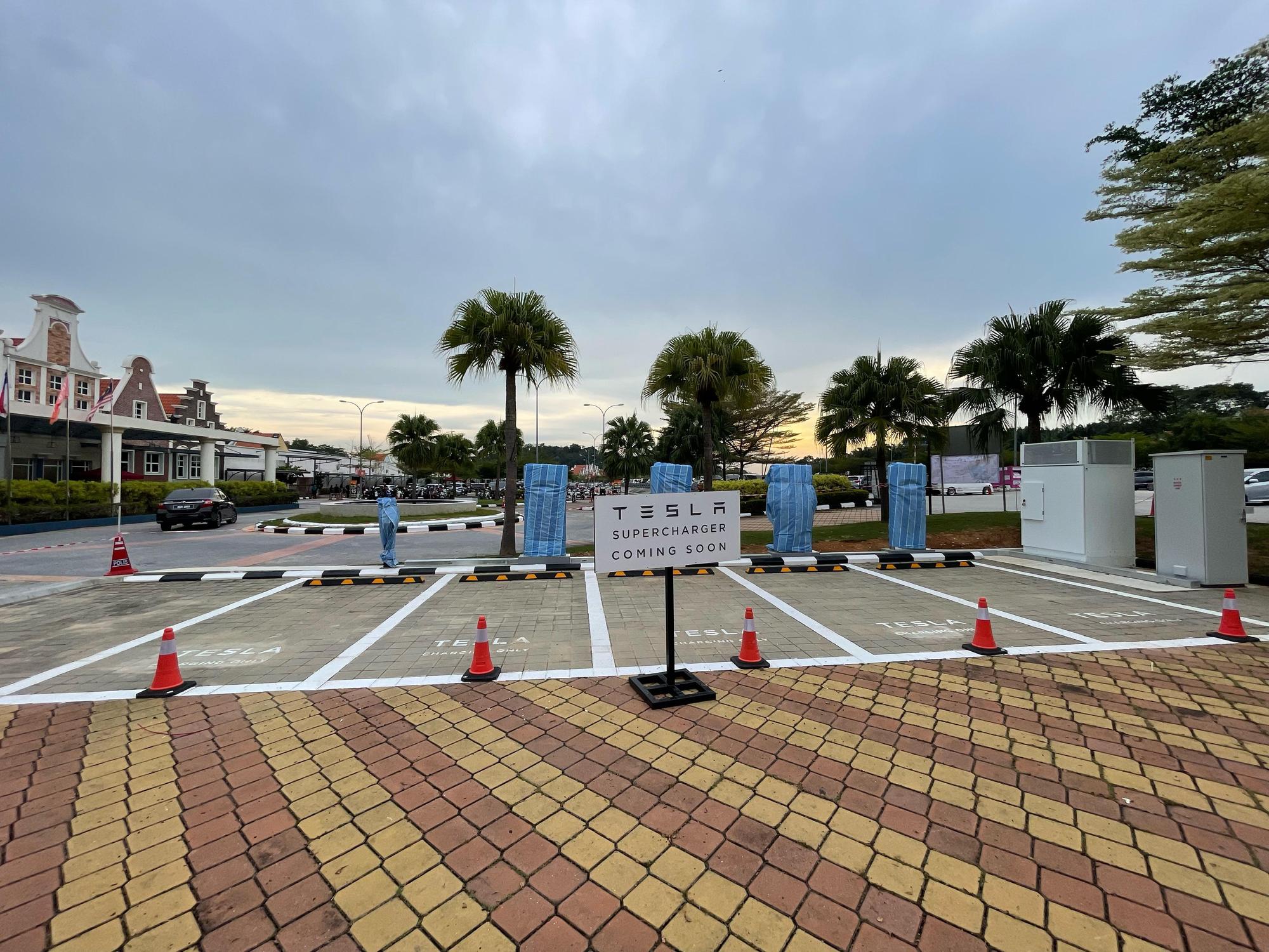 Jalan Kemus / Sempang Ampat | Alor Gajah, Melaka | EV Station