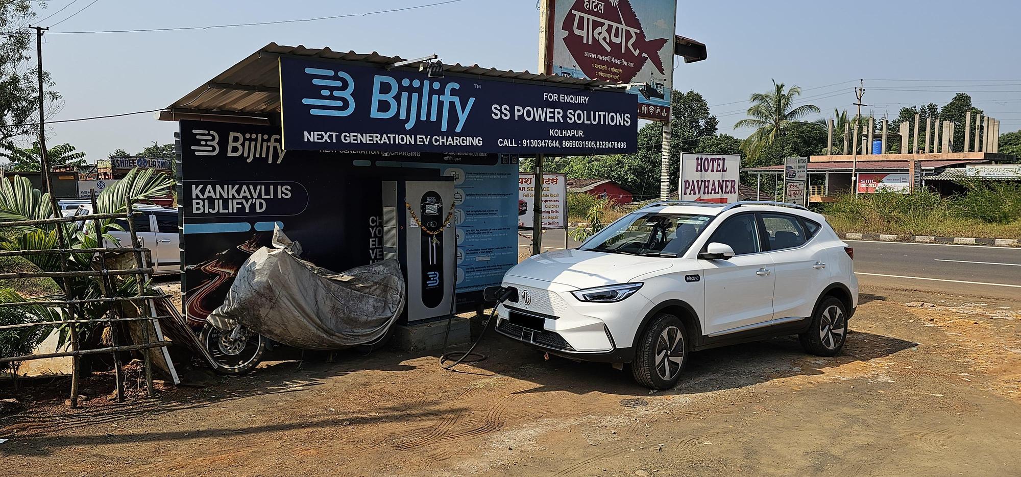 Hotel Pavhaner | Humarat, MH | EV Station