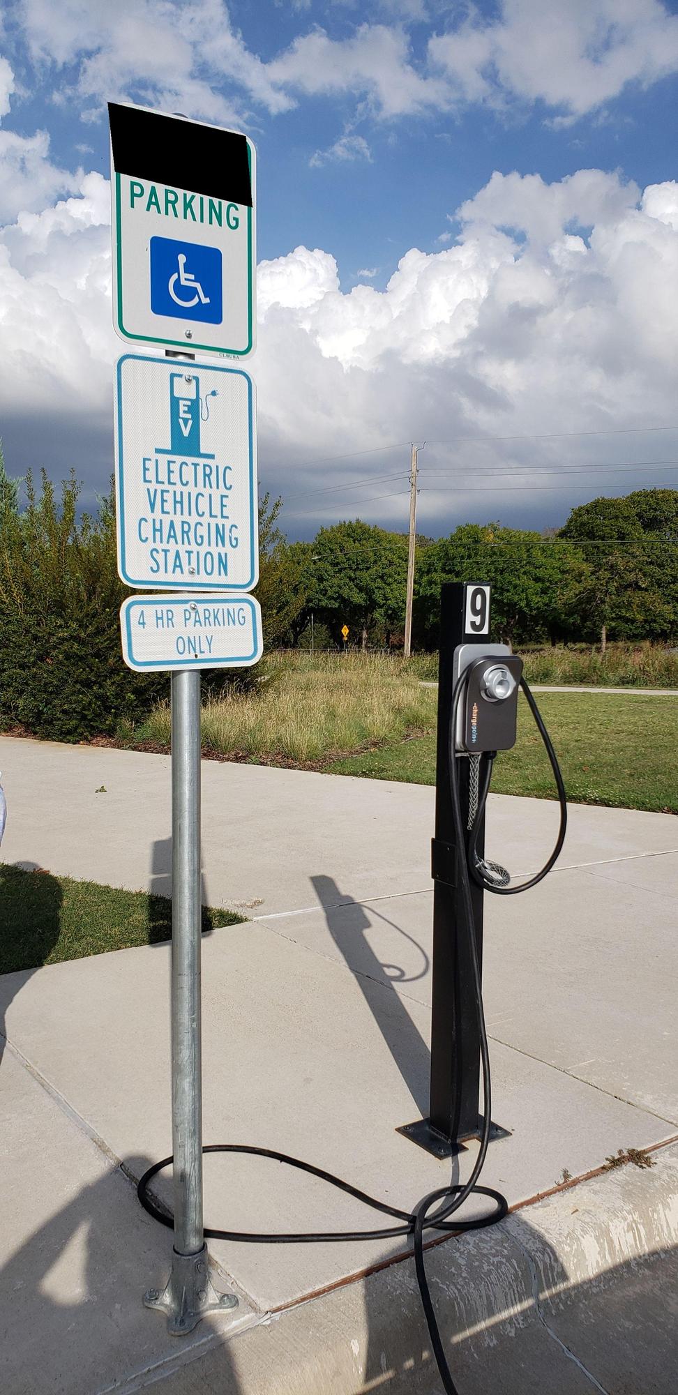 Thrive Lewisville Handicapped EVSE | Lewisville, TX | EV Station