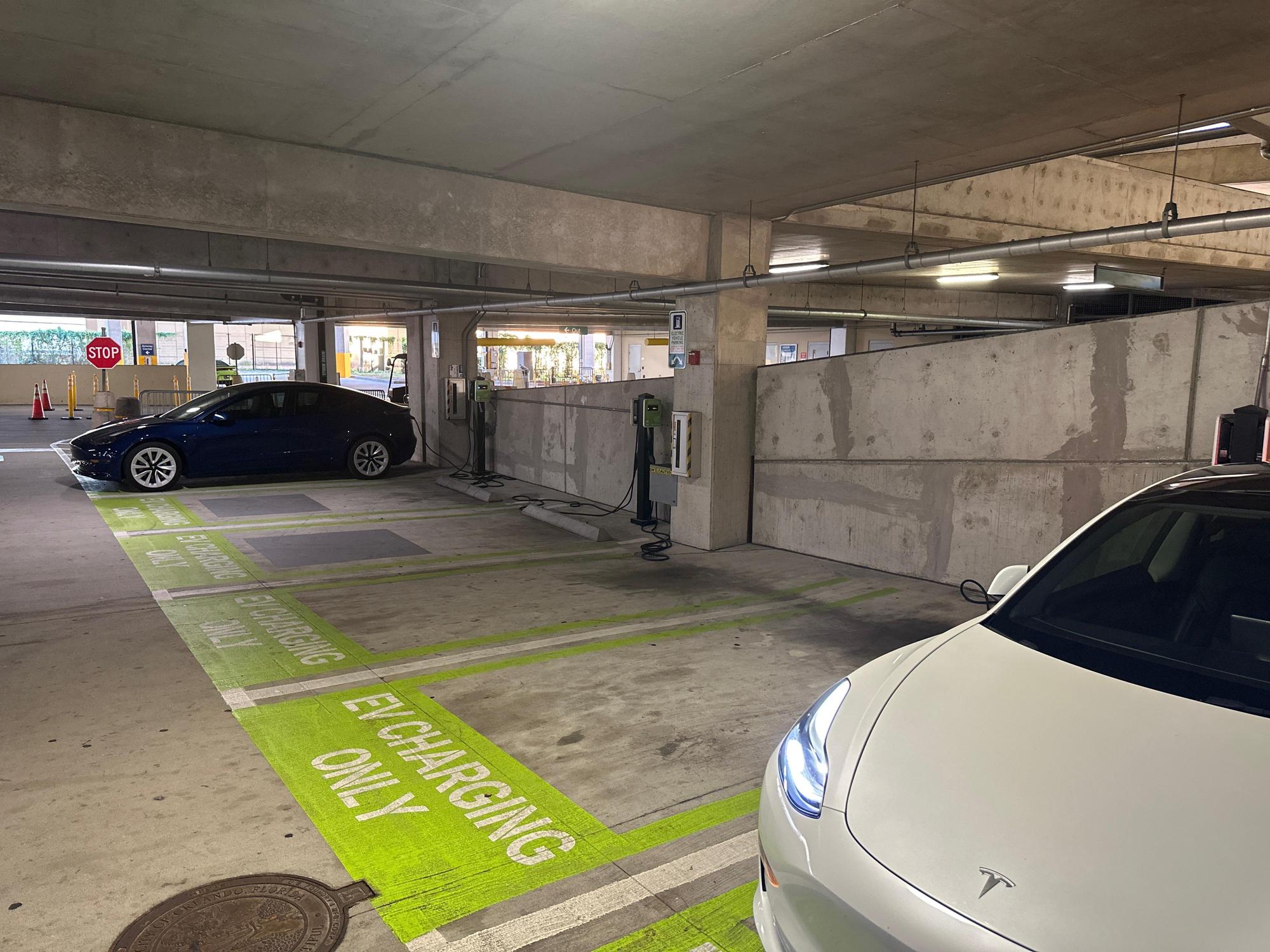 Orlando Magic - 400 W Church St Garage | Orlando, FL | EV Station