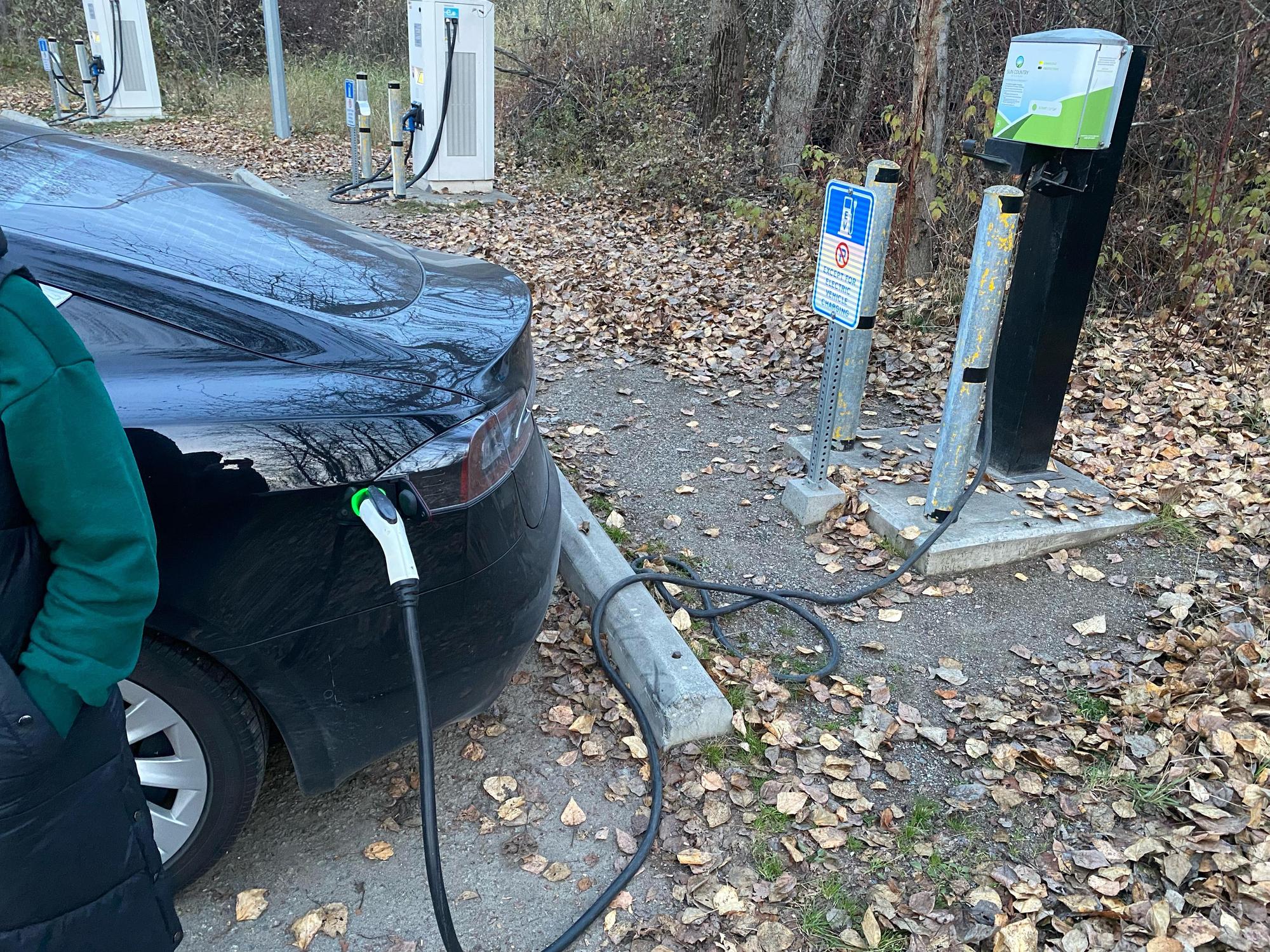 Little Fort Rest Area | Little Fort, BC | EV Station
