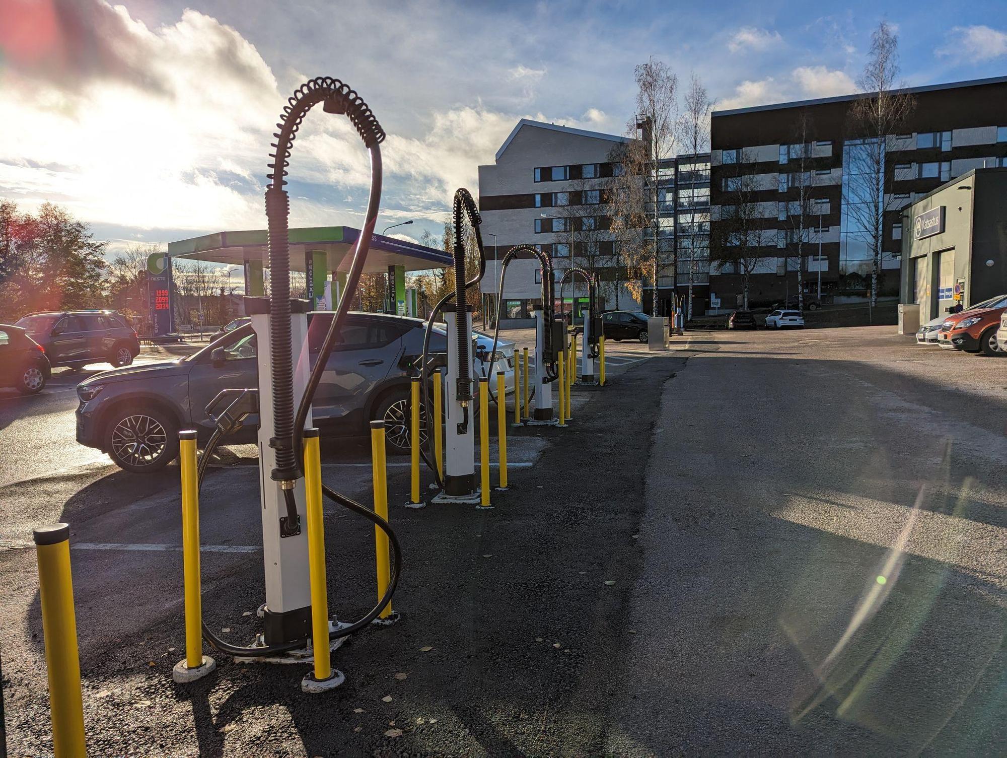 Helen Hesburger Martinlaakso | Vantaa, Uusimaa | EV Station