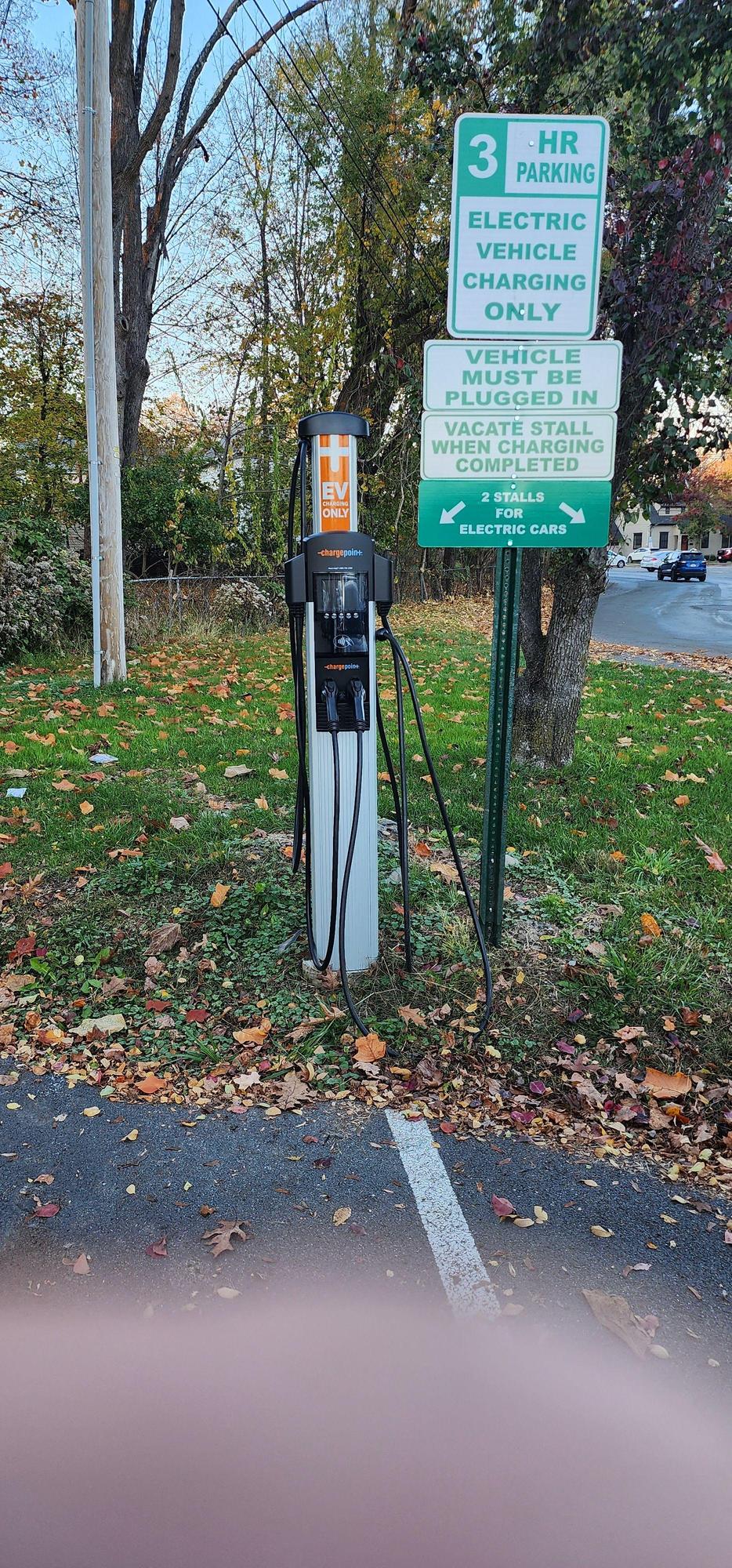 Beautiful Warwick EV Chargepoint | Warwick, NY | EV Station