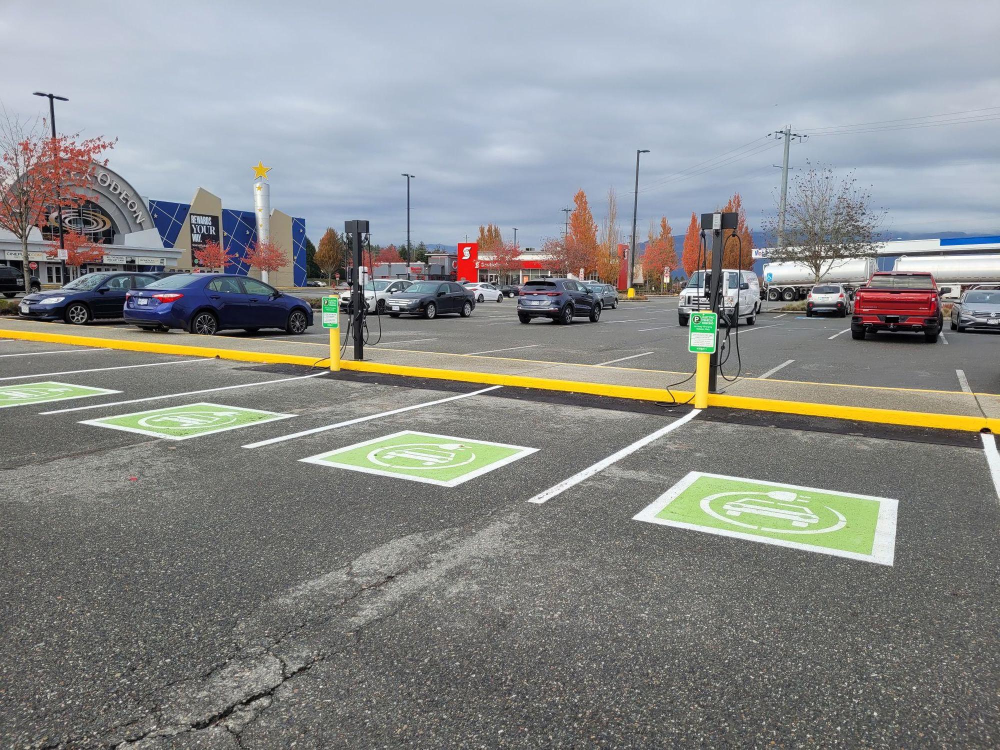 Meadowtown Shopping Centre | Pitt Meadows, BC | EV Station