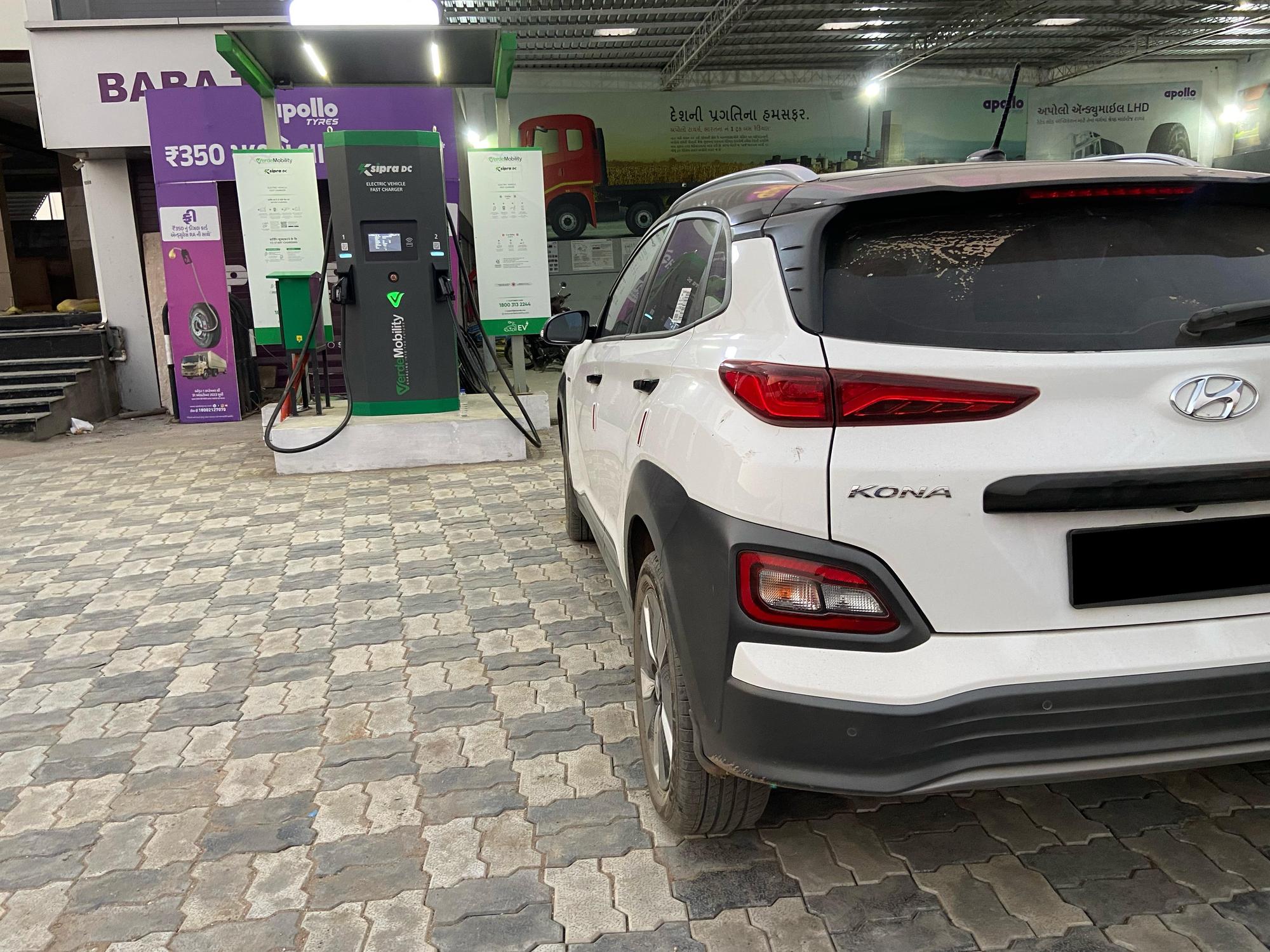AMPVOLTS | Vadodara, GJ | EV Station