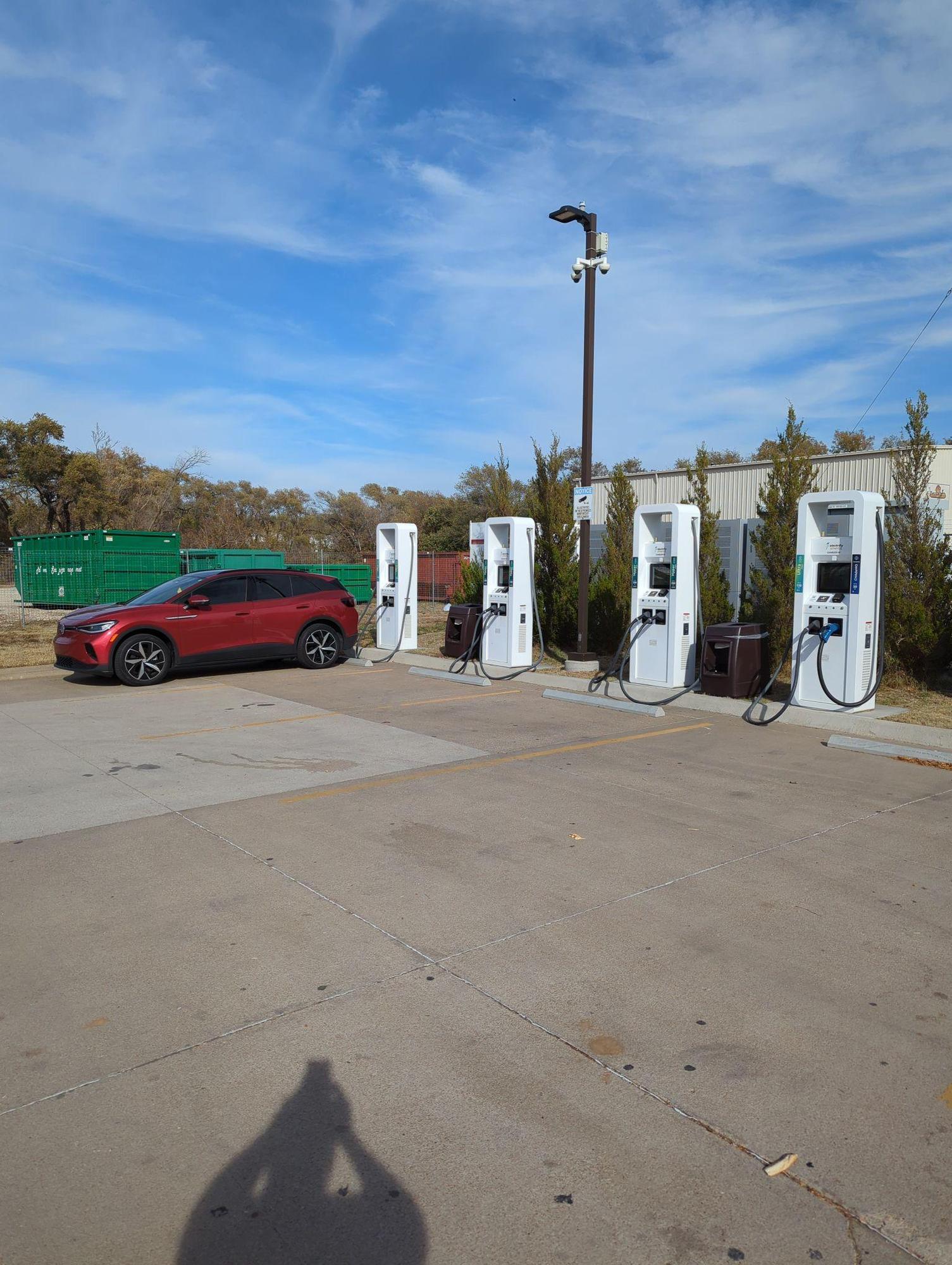 Casey's General Store | Salina, KS | EV Station