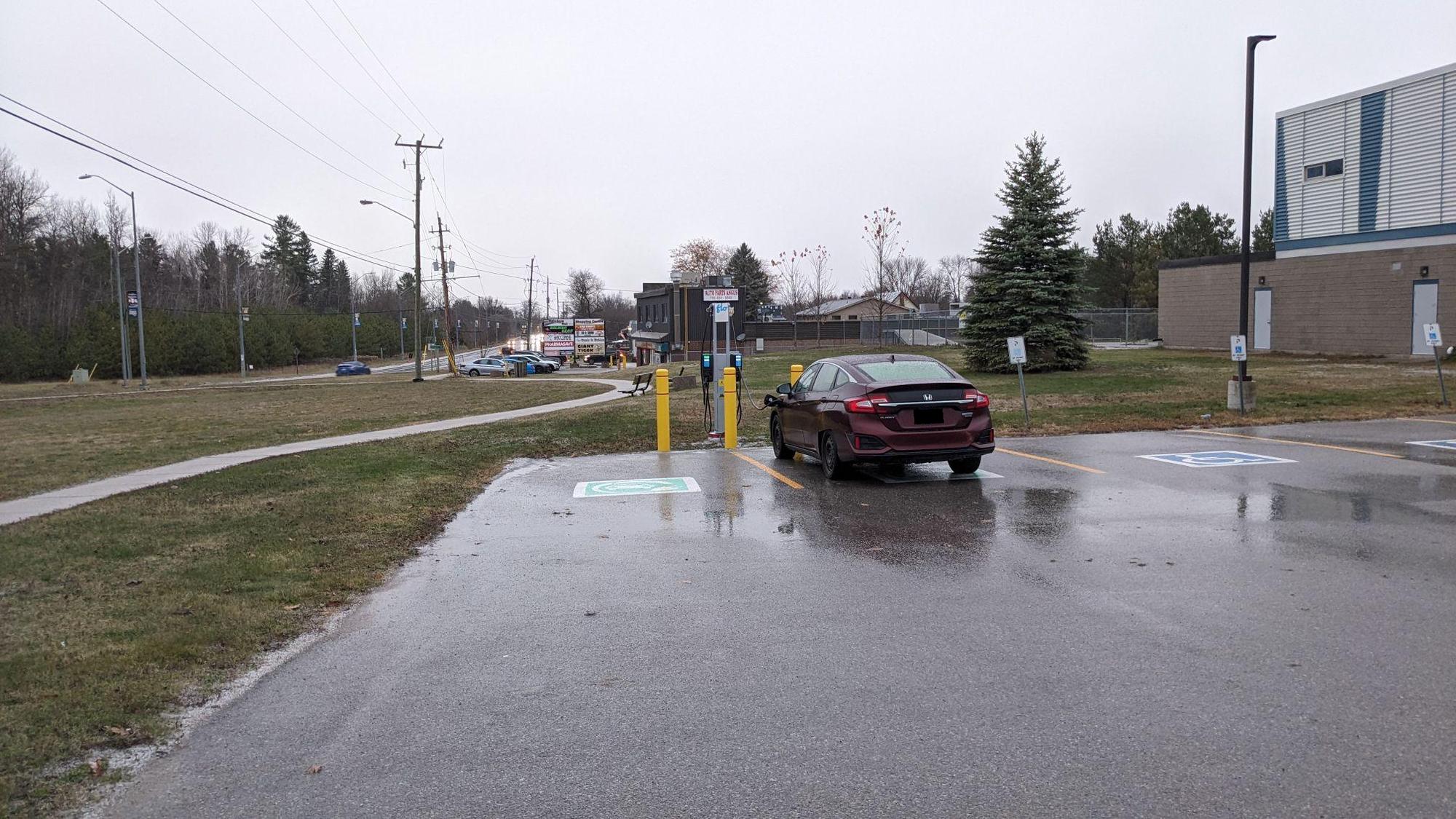 Angus Recreation Centre | Angus, ON | EV Station