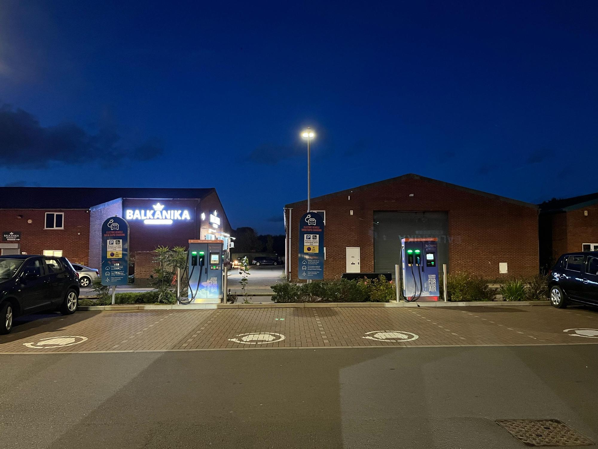 Home Bargains / Aldi Evesham | Four Pools Industrial Estate, England ...