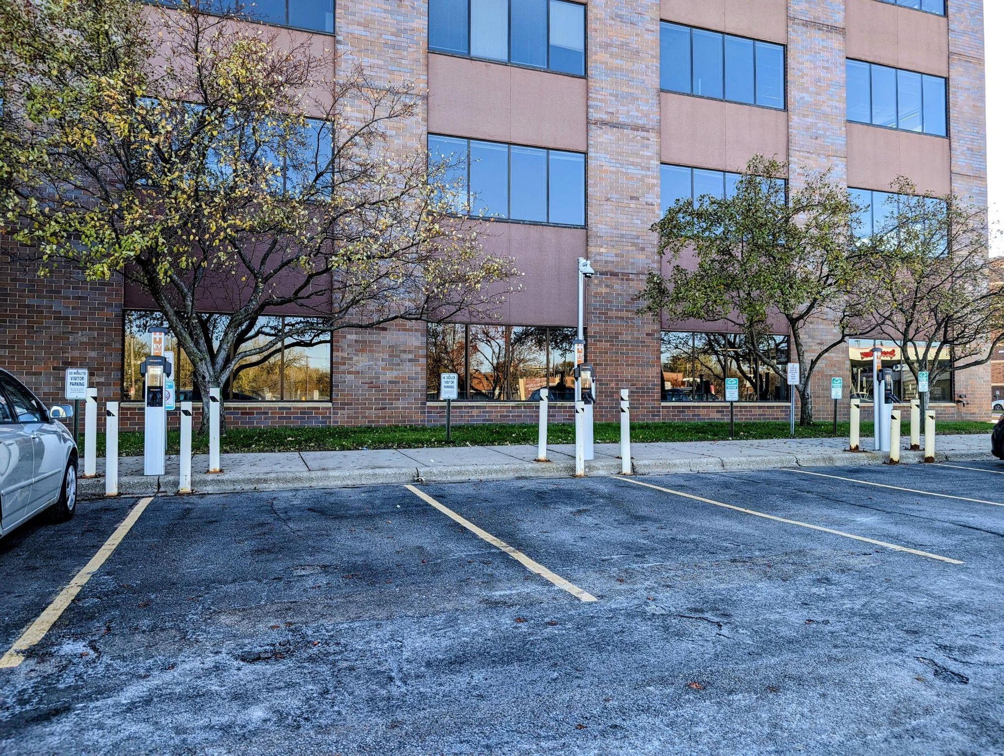 Minnesota Pollution Control Agency | St Paul, MN | EV Station