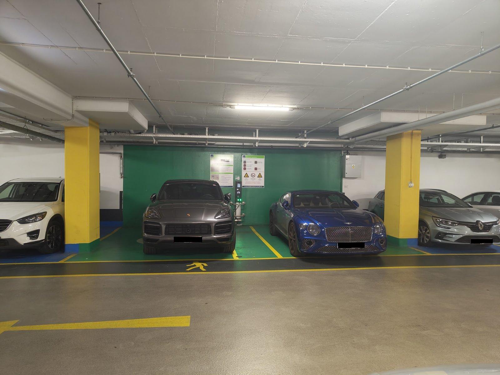 Garage Centar Kaptol | Nova ves 17, 10000, Zagreb, Hrvatska | EV Station