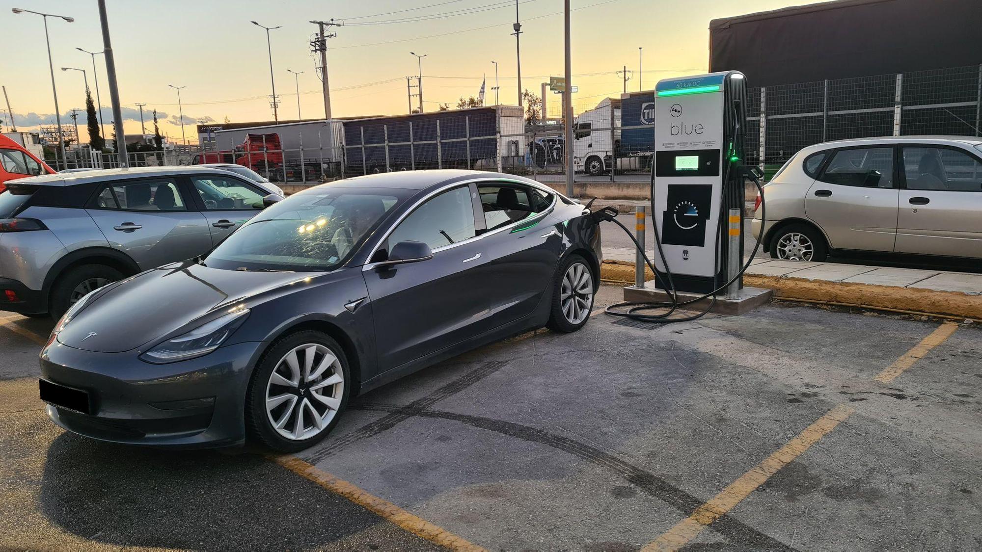 DEI blue - ENA FOOD cash and carry Rentis | Leof. Kifisou 88, Ag ...