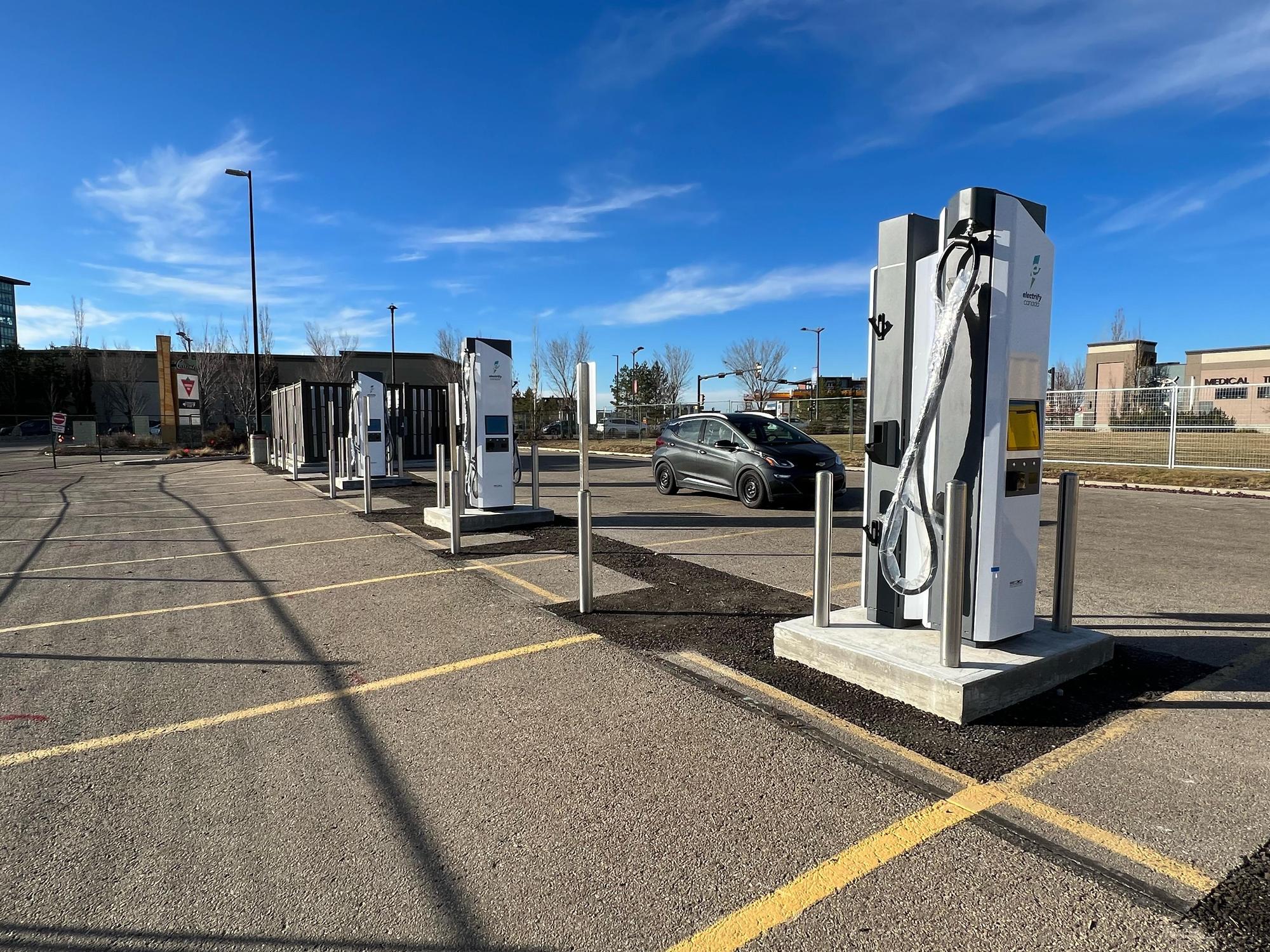 Canadian Tire | Edmonton, AB | EV Station