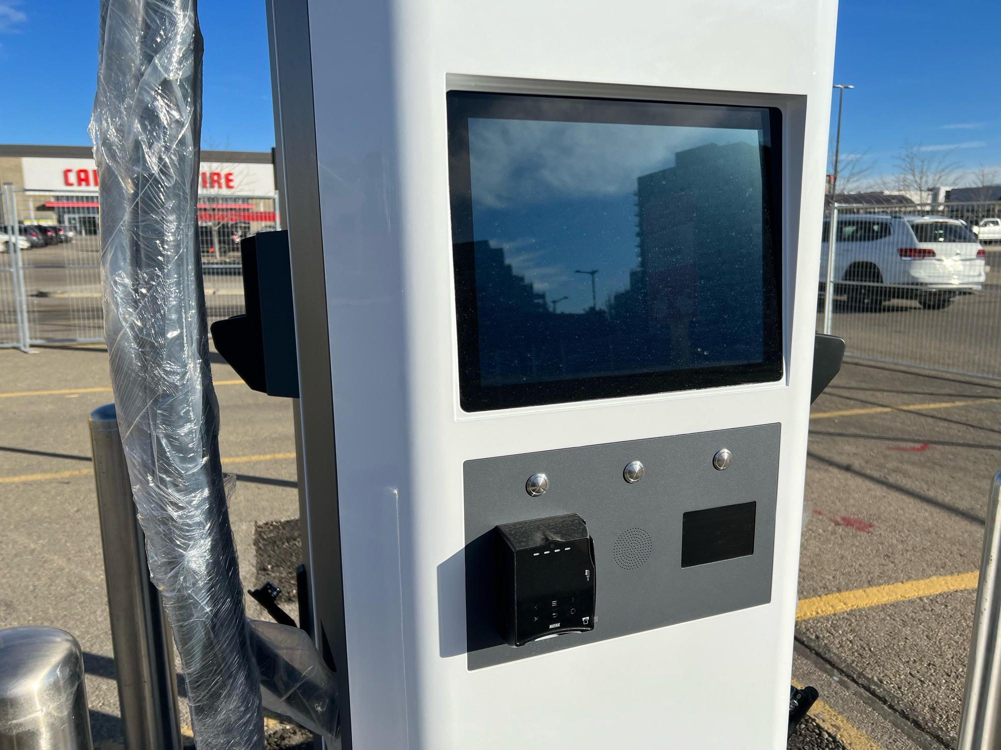 Canadian Tire | Edmonton, AB | EV Station