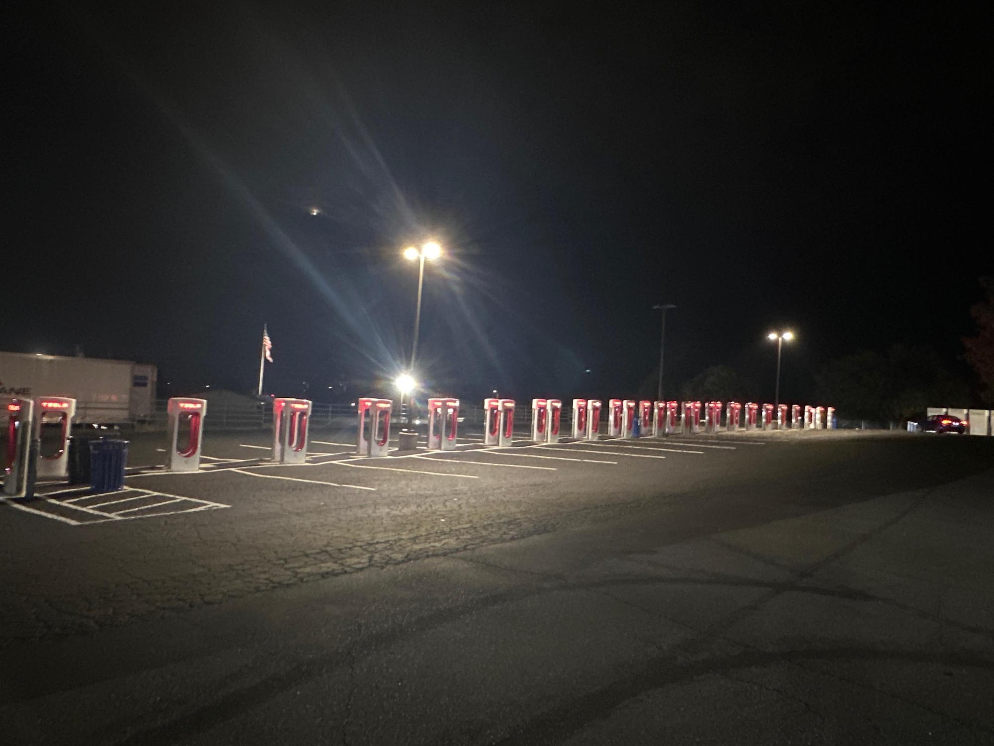 Holiday Inn Redding (1) | Redding, CA | EV Station