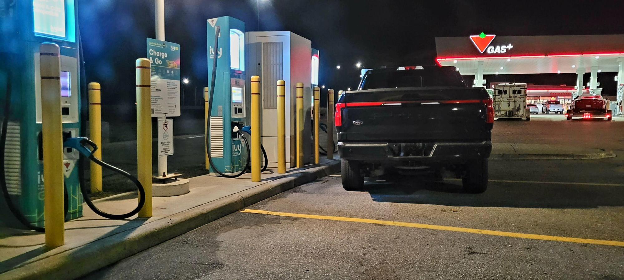 ONroute Cambridge South 401 - Eastbound | Cambridge, ON | EV Station