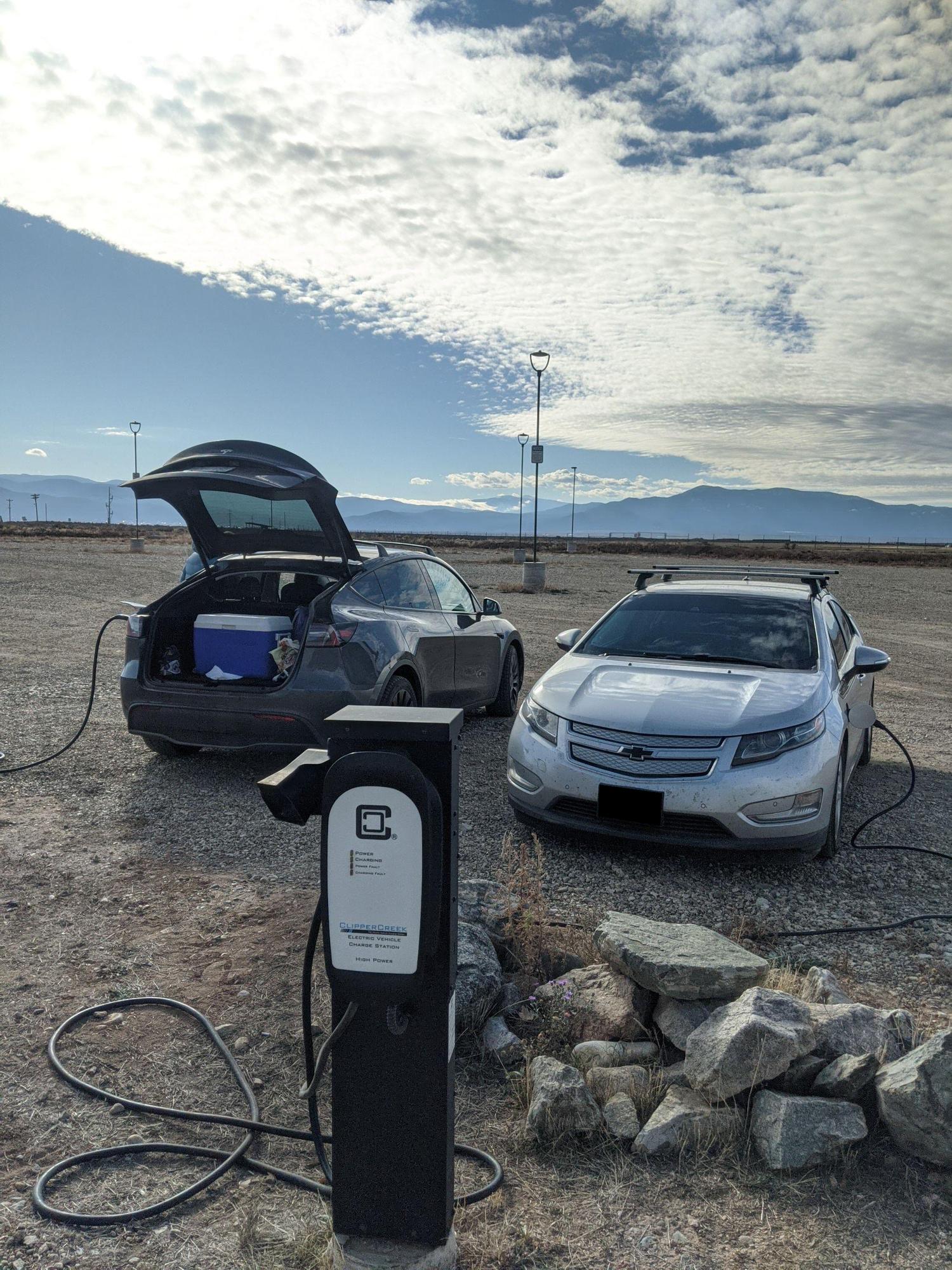 Taos Mesa Brewing Mothership | El Prado, NM | EV Station