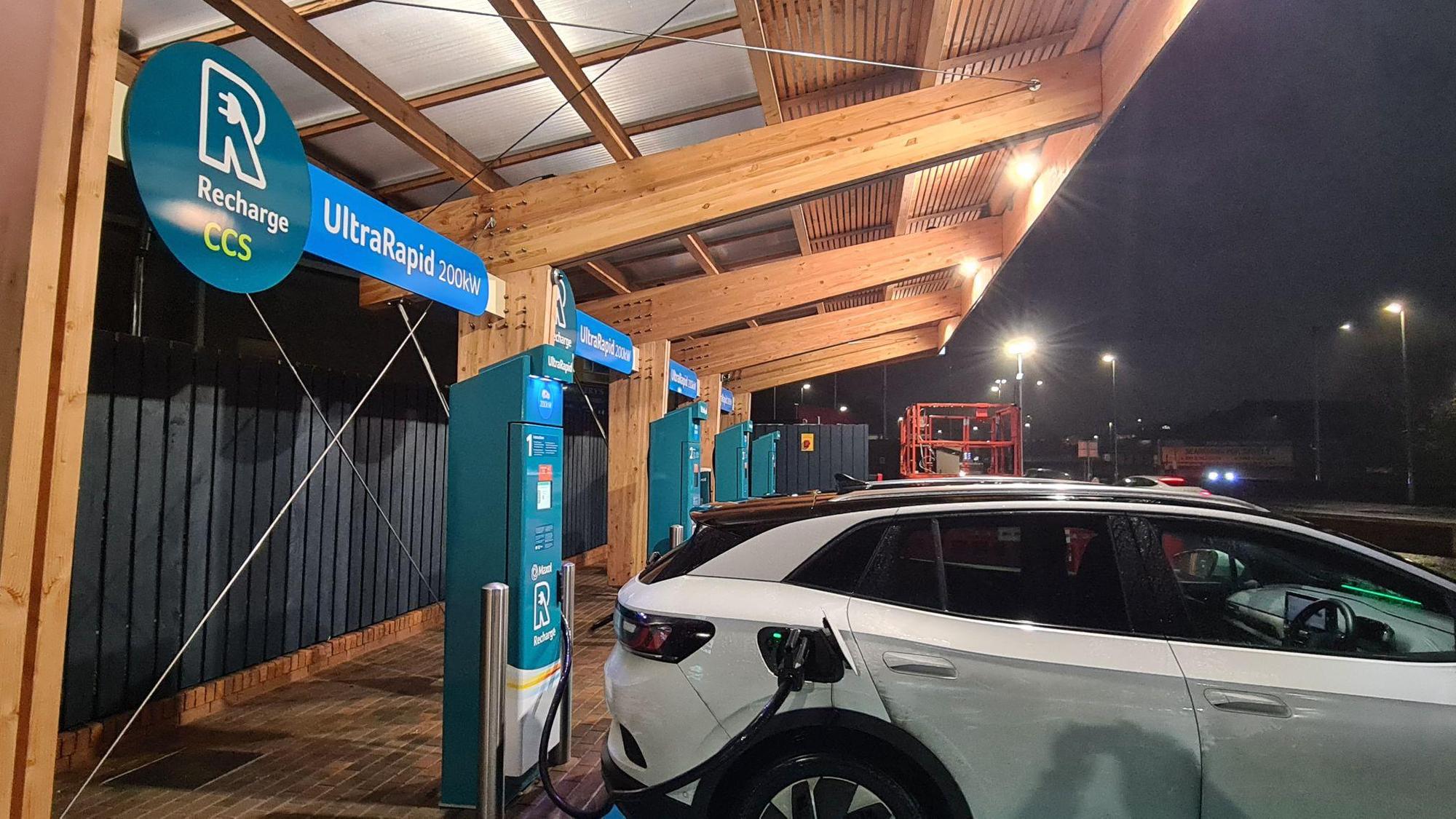 Maxol Braid River Service Station | North Rd, Ballymena BT43 5BW, UK ...