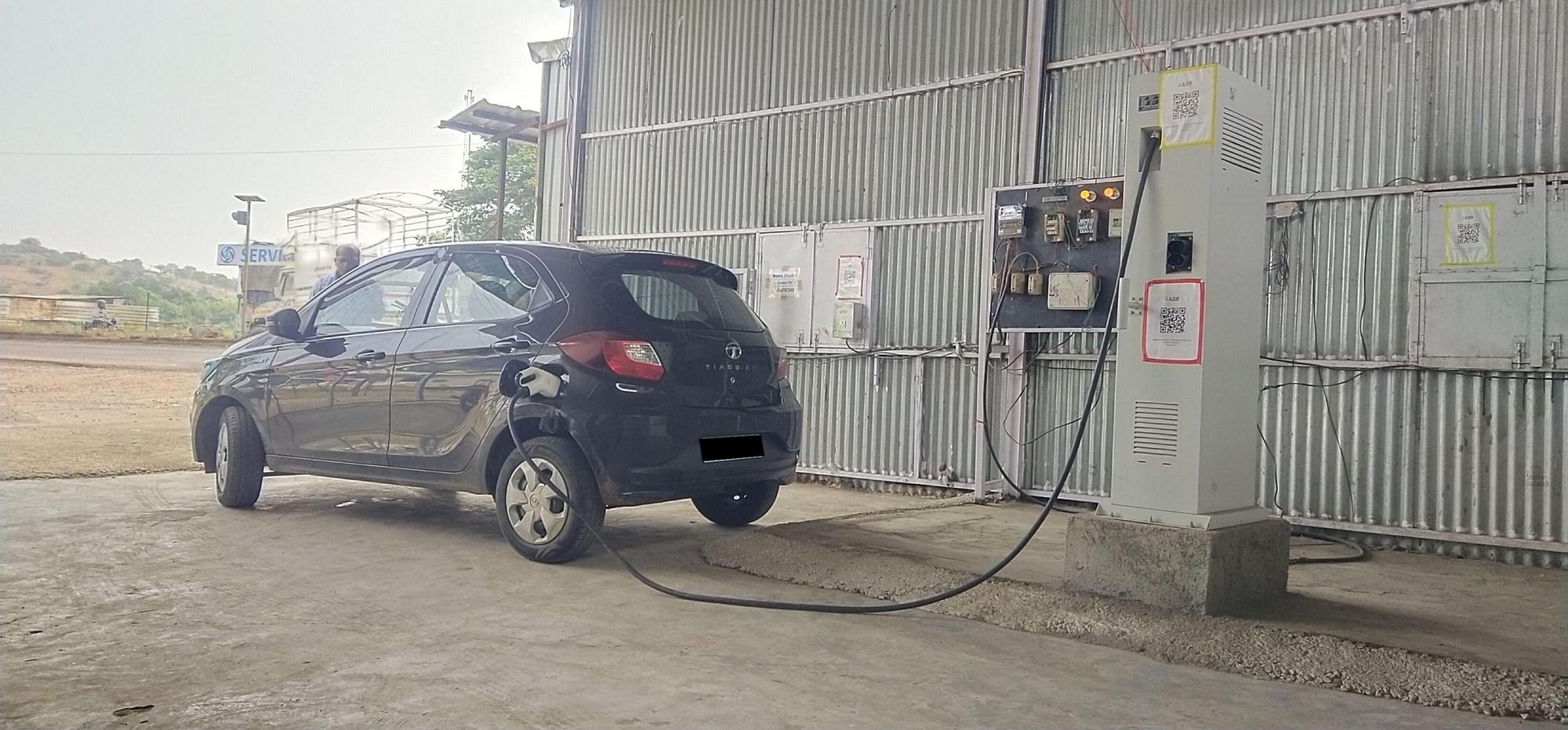 ASR EV Charging Station | Q8W7+46W, MH SH 27, Maharashtra 412210, India ...