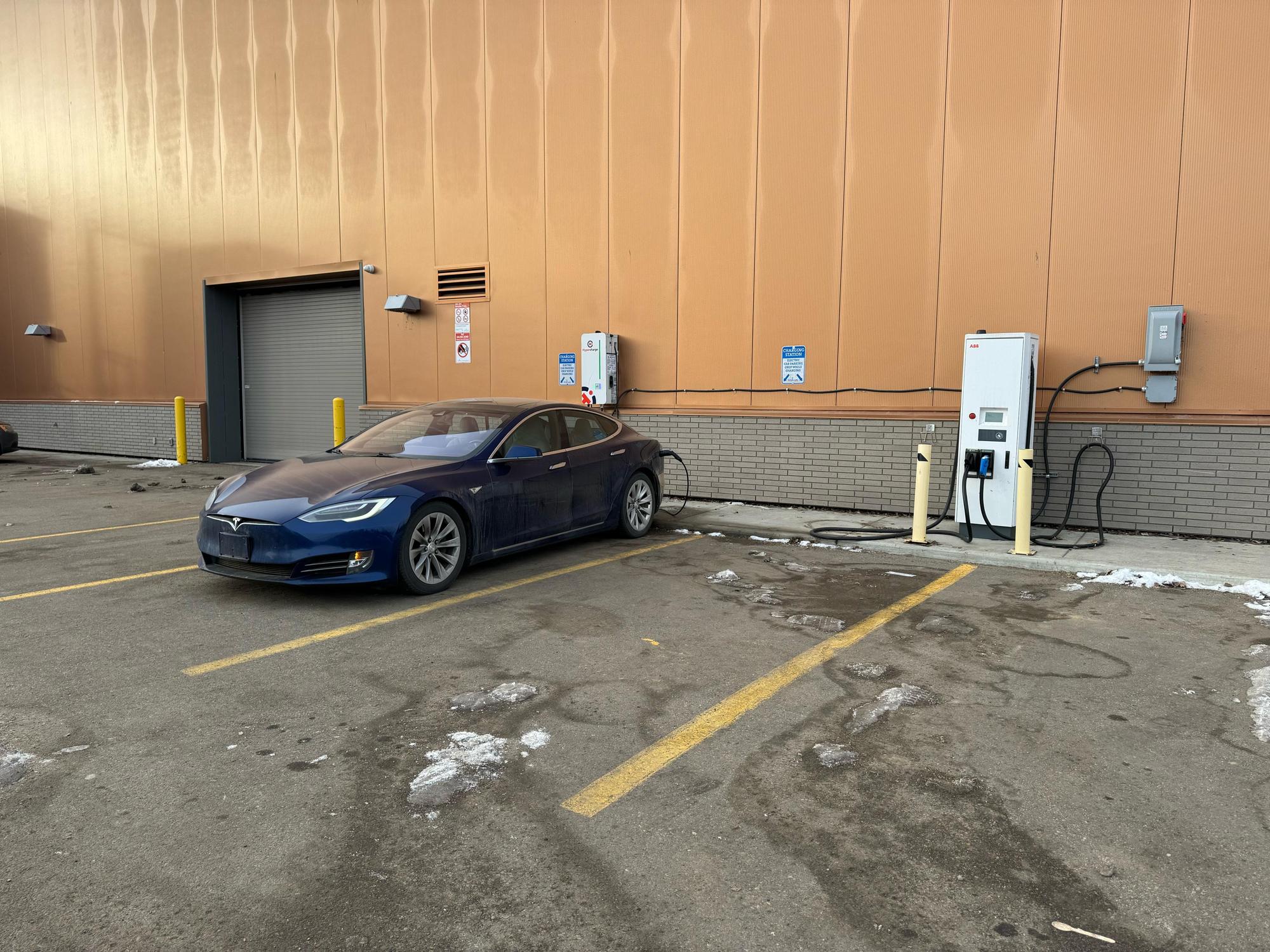 Sylvan Lake NexSource Centre | Sylvan Lake, AB | EV Station
