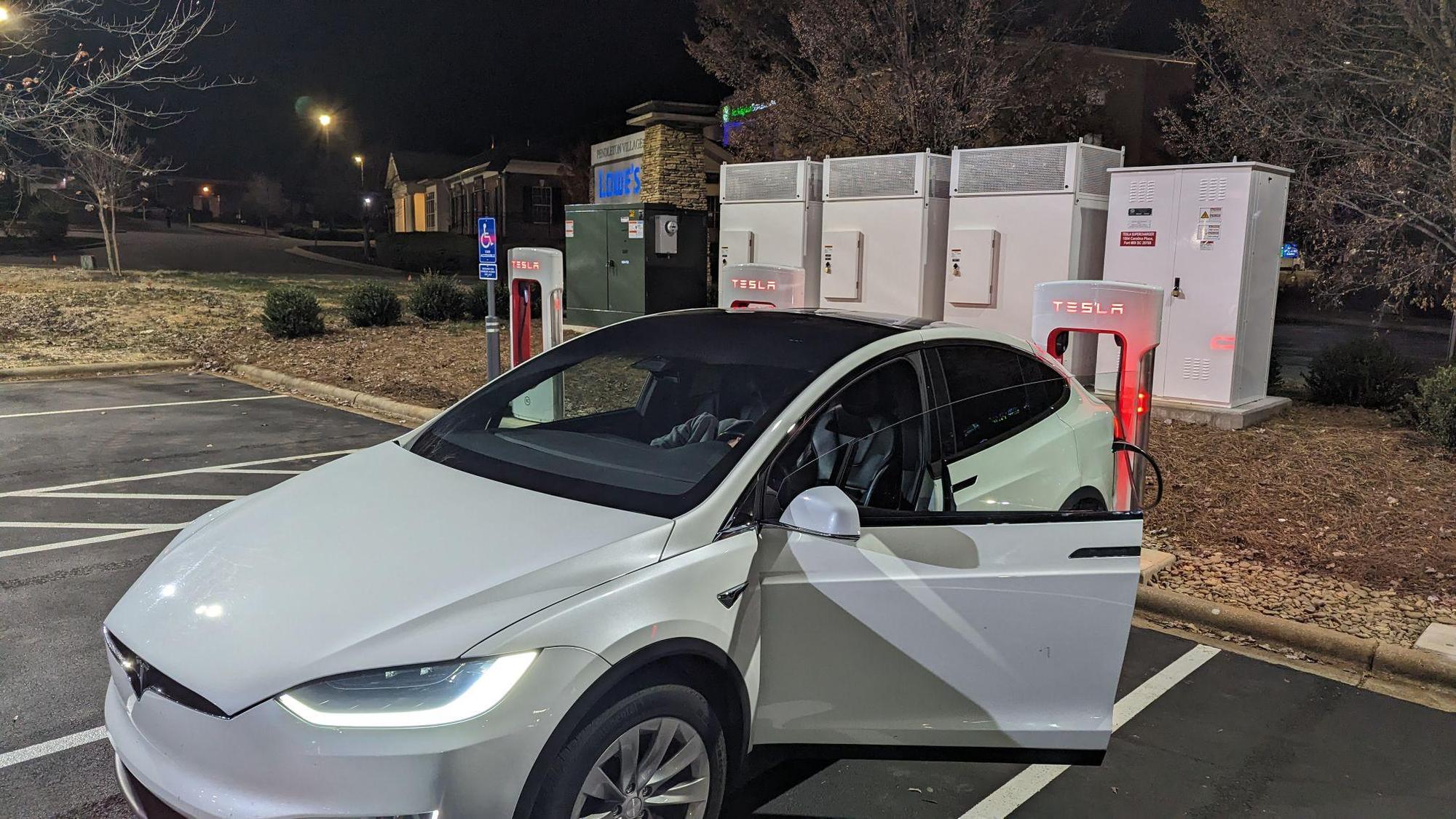 Cornerstone Commons | Fort Mill, SC | EV Station