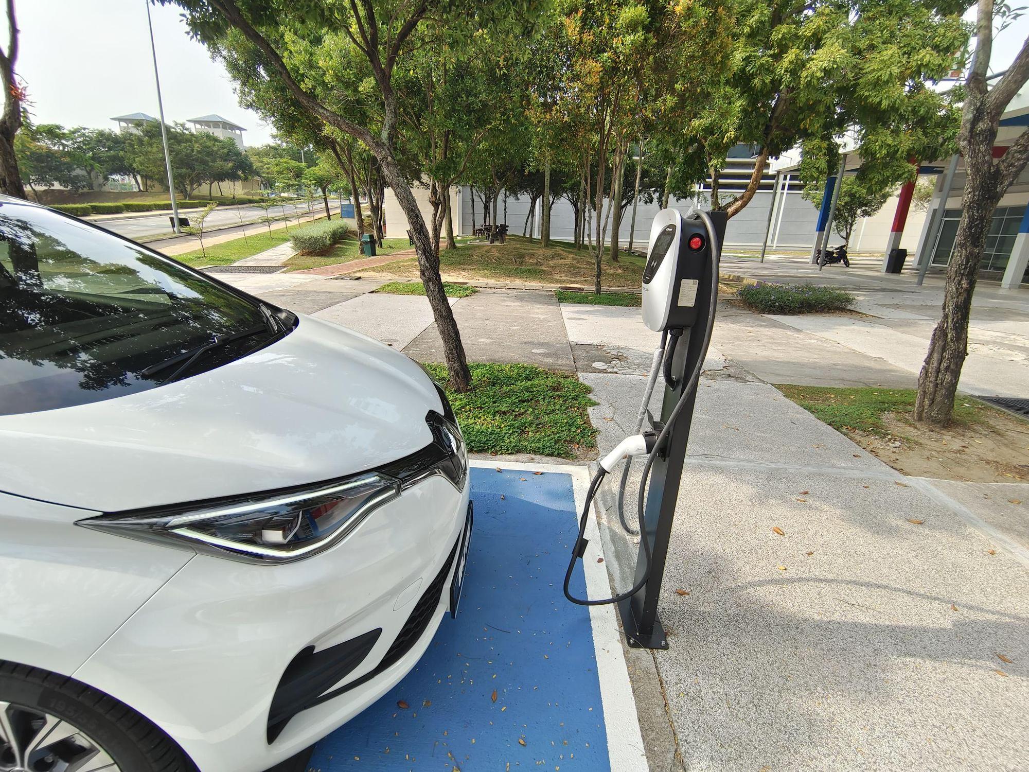 MMU Starbees (22kW AC) | Cyberjaya, Selangor | EV Station