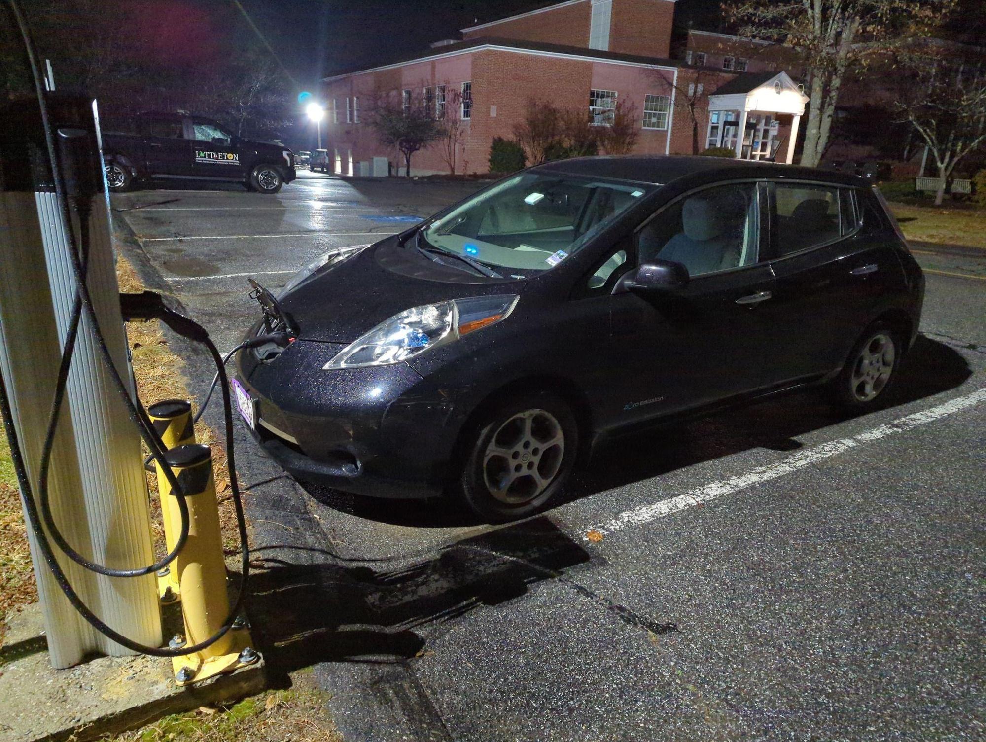 Reuben Hoar Public Library | Littleton, MA | EV Station