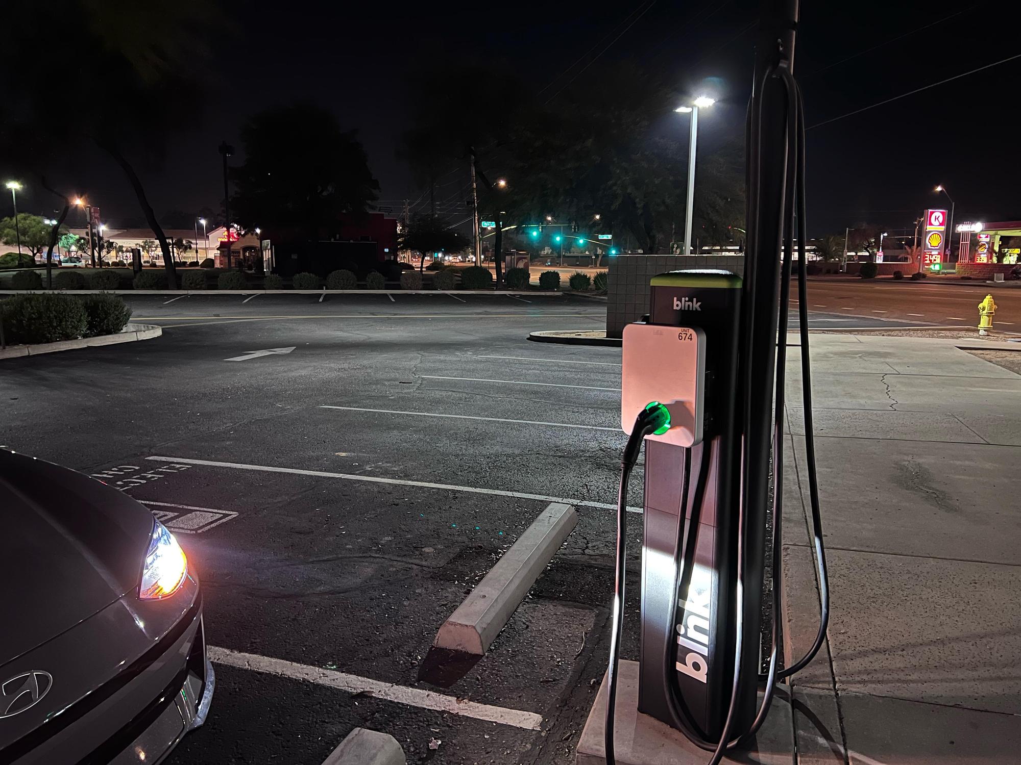 Juniper Library | Phoenix, AZ | EV Station